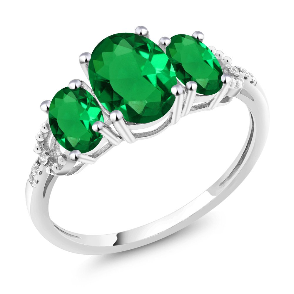 Gem Stone King 10K White Gold Green Simulated Emerald and Diamond Accent 3-Stone Engagement Ring For Women (1.85 Cttw) (Size 6)