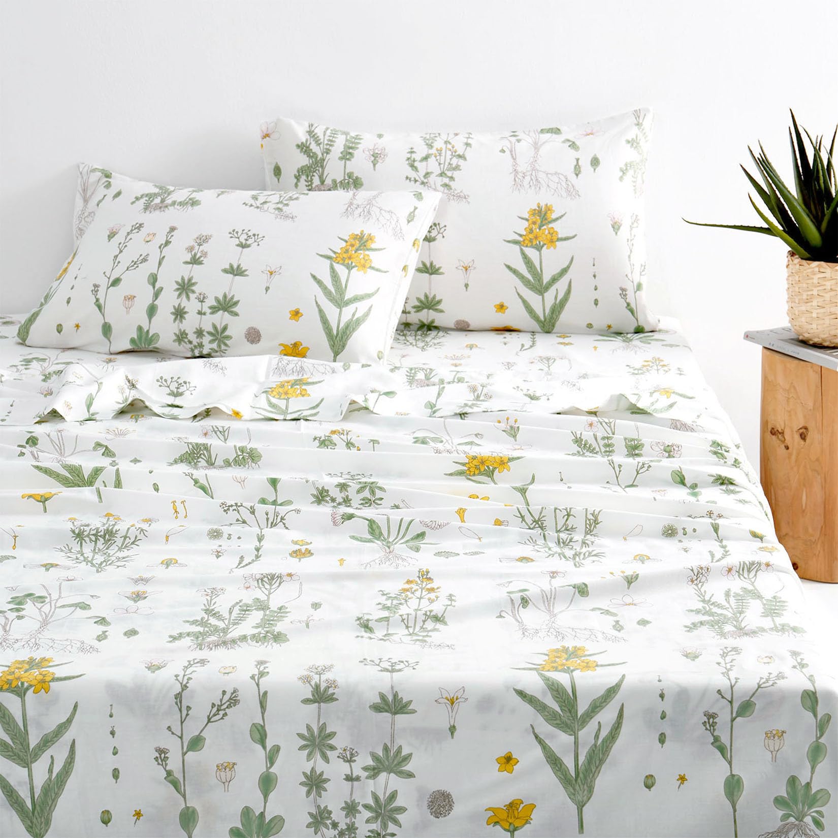Wake In Cloud - Floral Bed Sheets, 4-Piece Sheet Set, Cute Botanical Shabby Chic Coquette Cottagecore Flower, Soft Microfiber Deep Pocket Bedding, Yellow Green, Twin Size