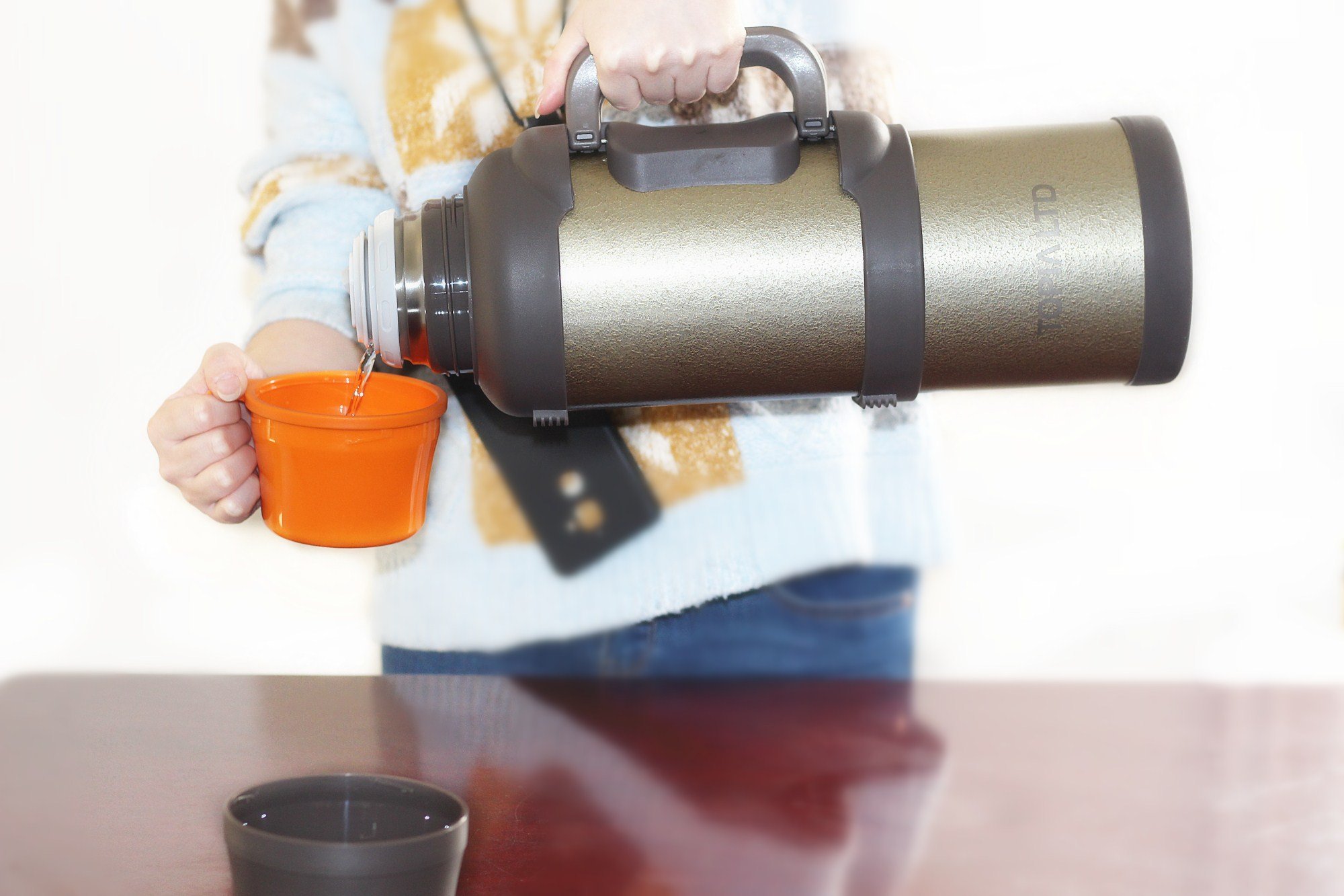 Gigantic 128oz Steel Thermos, 1 gallon, Hot & Cold, Vacuum Instulated,by TOPIA LTD