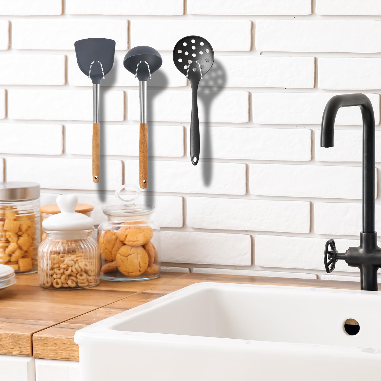 JIAFAYING 4 Pcs Sink Sponge Holder for Kitchen，Strong Adhesive Small Sponge Holder，Waterproof and Anti-Corrosion，Suitable for dishwashing sponges, Wire Balls and Other Kitchen Utensils Placed