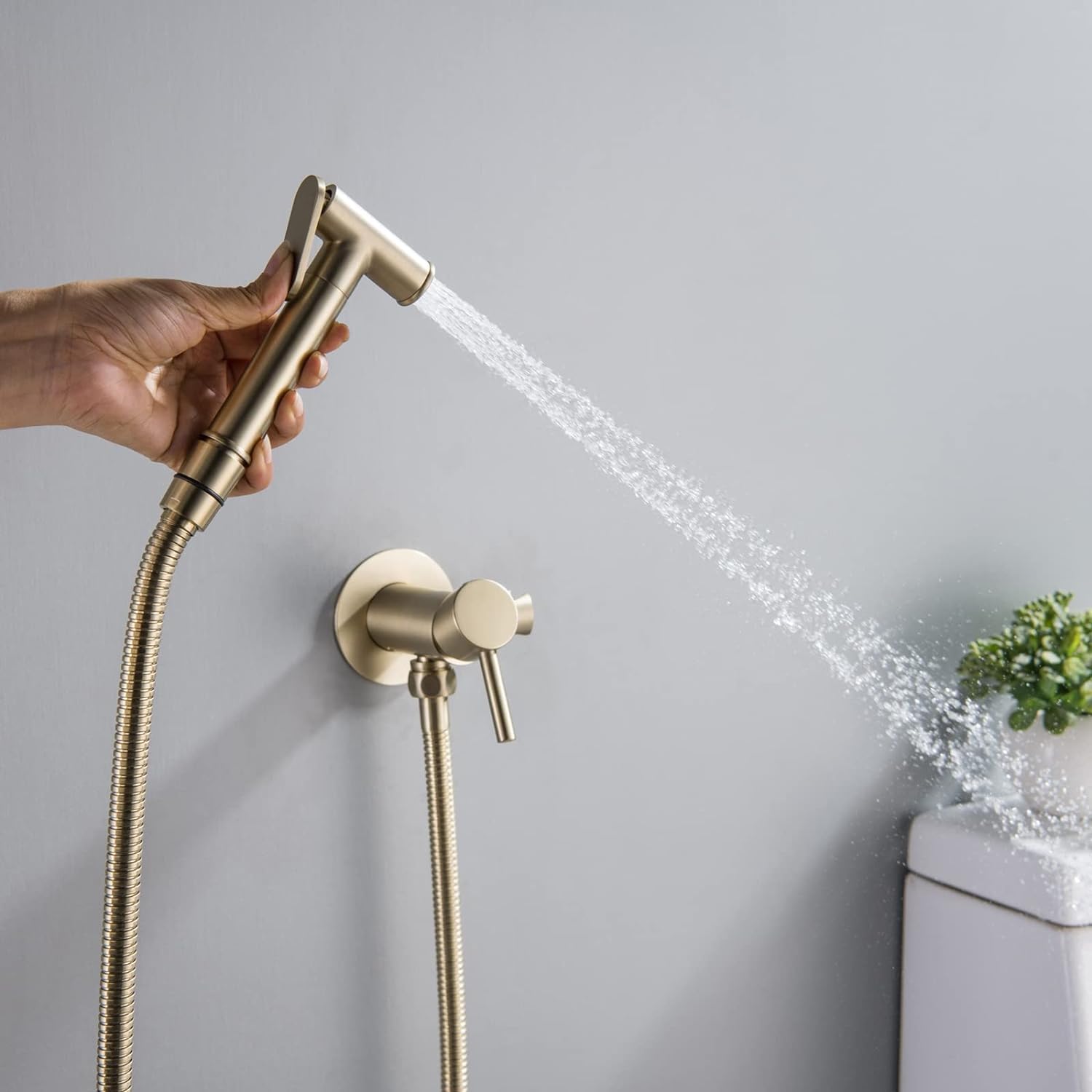 Toilet Shower Kit, Wall Mount Portable Bidet Toilet Faucets Kit Wall Mounted Brass Handheld Bidet Sprayer for Women
