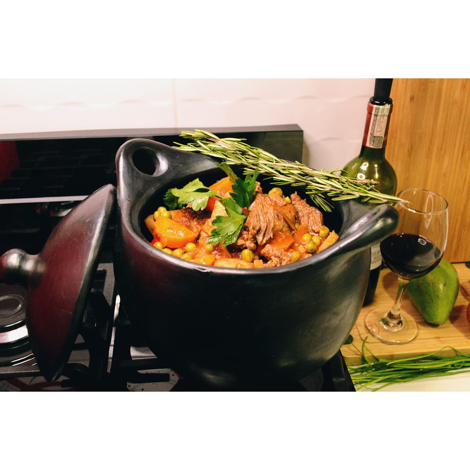 Macondo Ancient Pot - Rounded Soup Pot (4 Quarts)