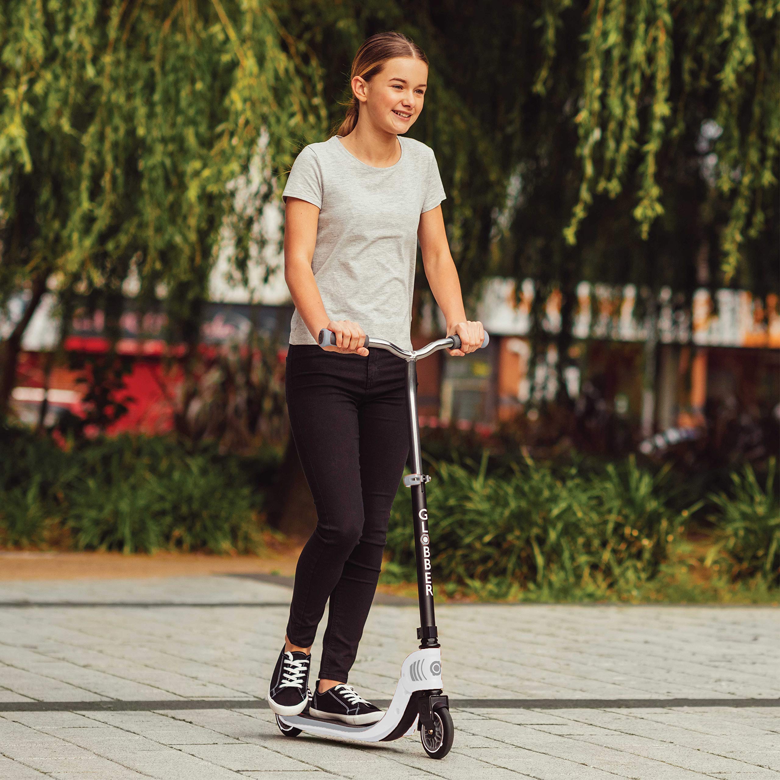 Globber Flow Foldable 125 2-Wheel Scooters Perfect Choice for Children to Transition to Their First 2-Wheel Scooter. Adjustable Features, Robust Design