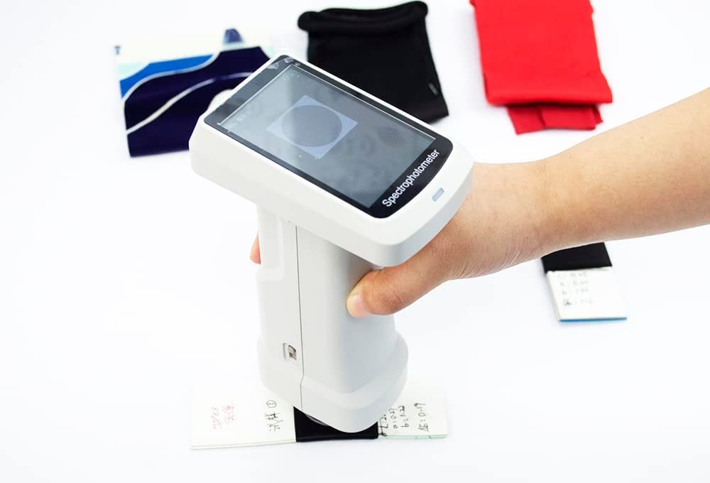 VTSYIQI Spectrophotometer Paint Spectrophotometer Handheld Spectrophotometer Colorimeters for Car Paint Printing Paint with Ultra-high Repeatability Accuracy 0.03 Storage 10000 Data APP Mass Stirage