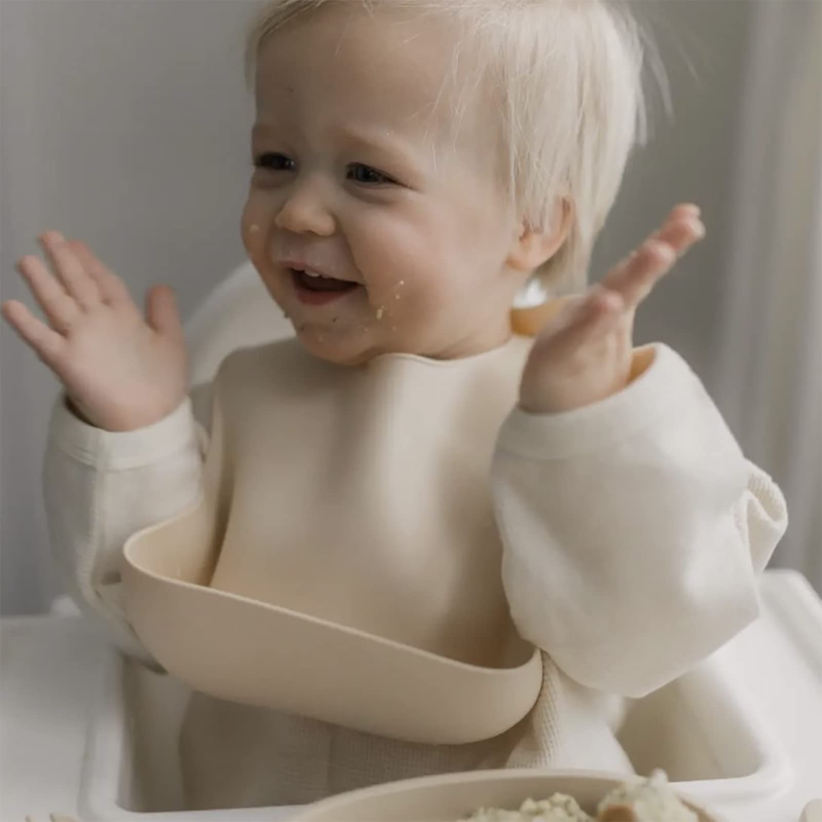 Santi & Me Silicone Bibs for Babies & Toddlers, Soft Waterproof Bibs with Food Catcher Pocket, Adjustable Baby Feeding Bibs 2 PCS (Beige&Dusty blue)