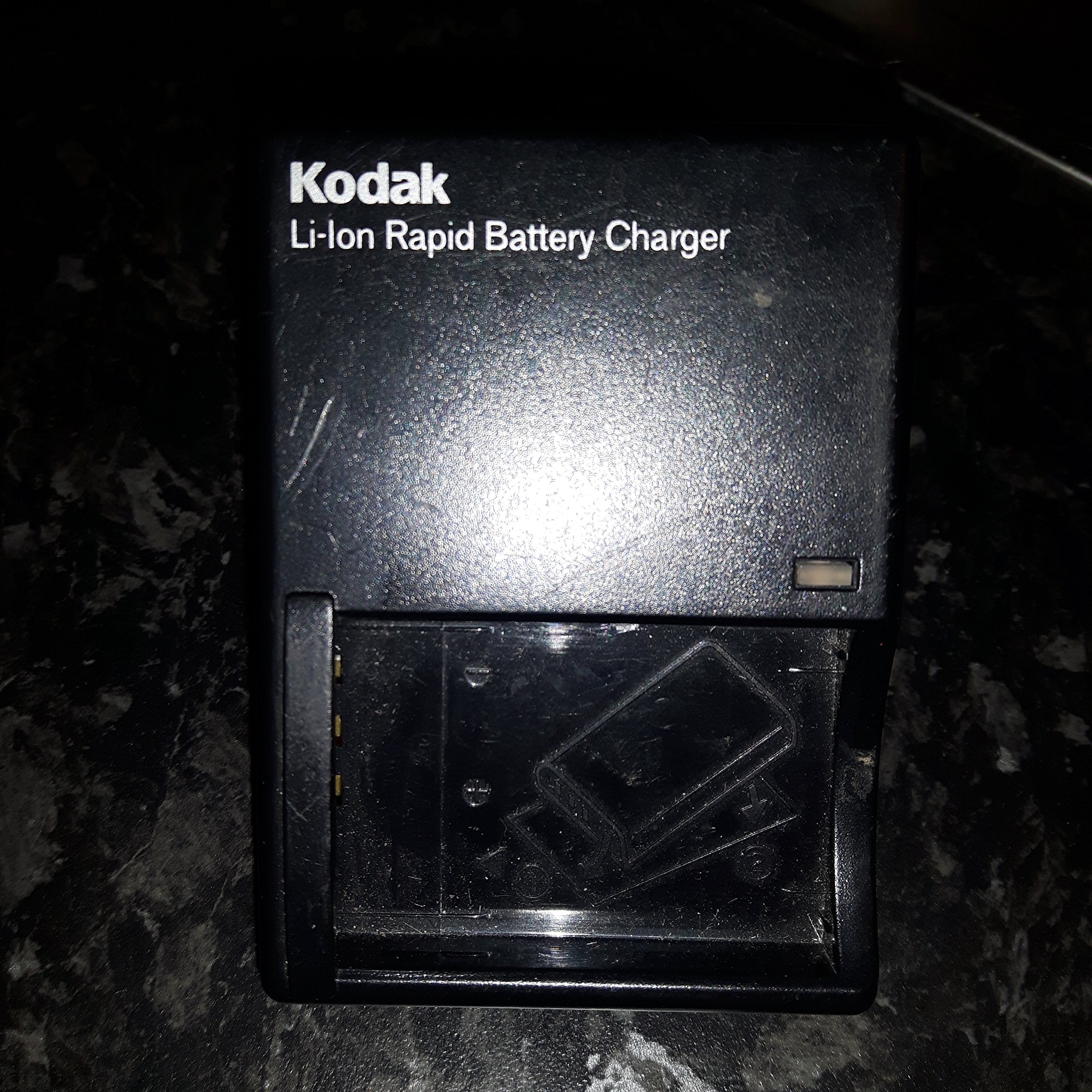 Kodak K5000-C Li-Ion Rapid Battery Charger Kit