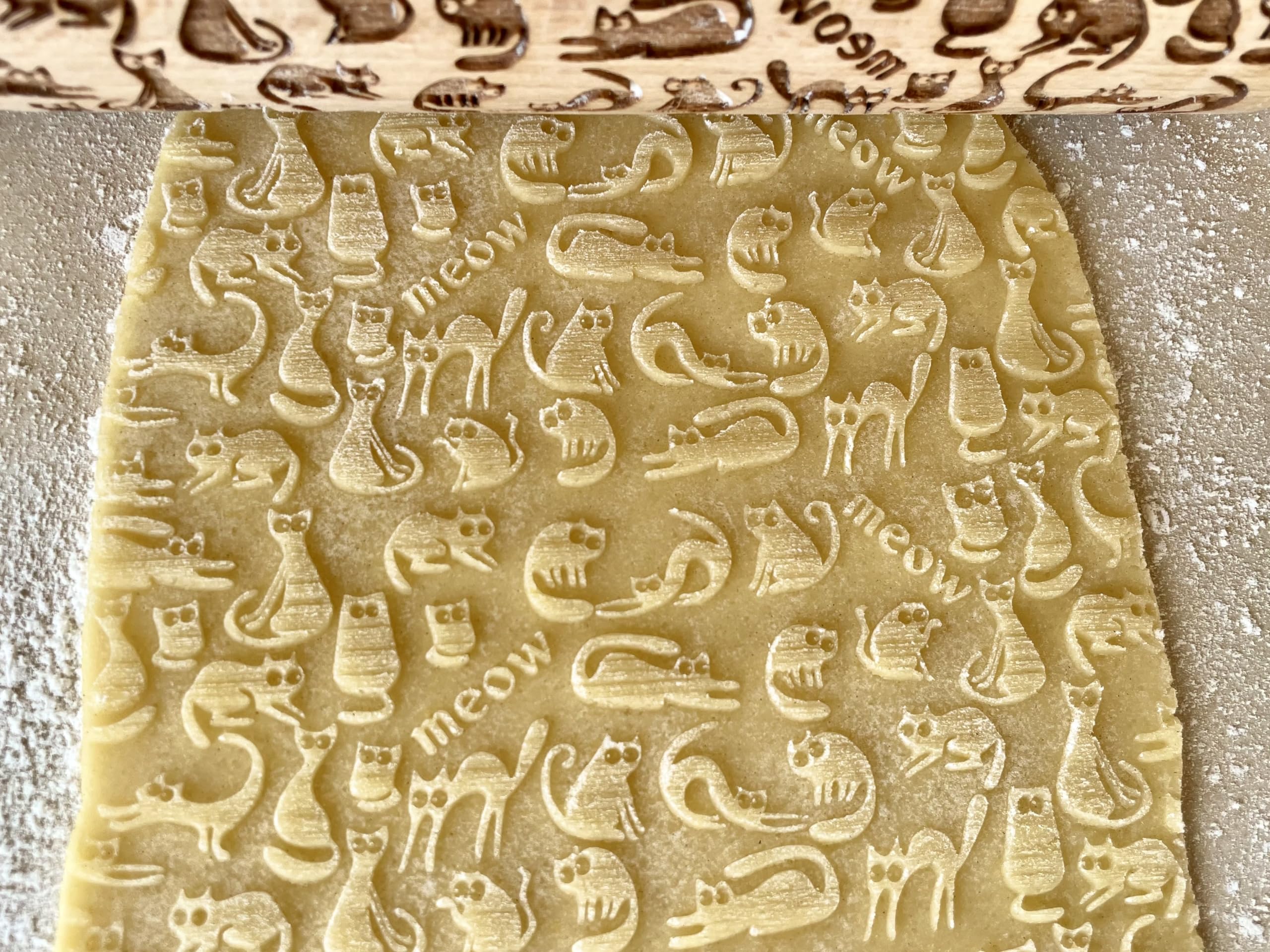 MEOW CATS EMBOSSING ROLLING PIN WOODEN HANDMADE ROLLING PIN with CATS GIFT FOR CAT LOVERS