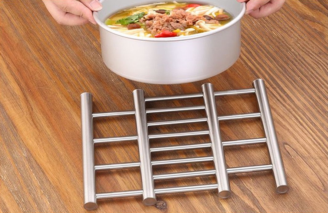 Leoyoubei 8x9 Metal expands Trivet Wite from 9" to 15" Multi-Purpose Spoon Rest and Kitchen Table mats Shrink Pads Non-Sliding hot pad and Pot Holder (Silver x 2)