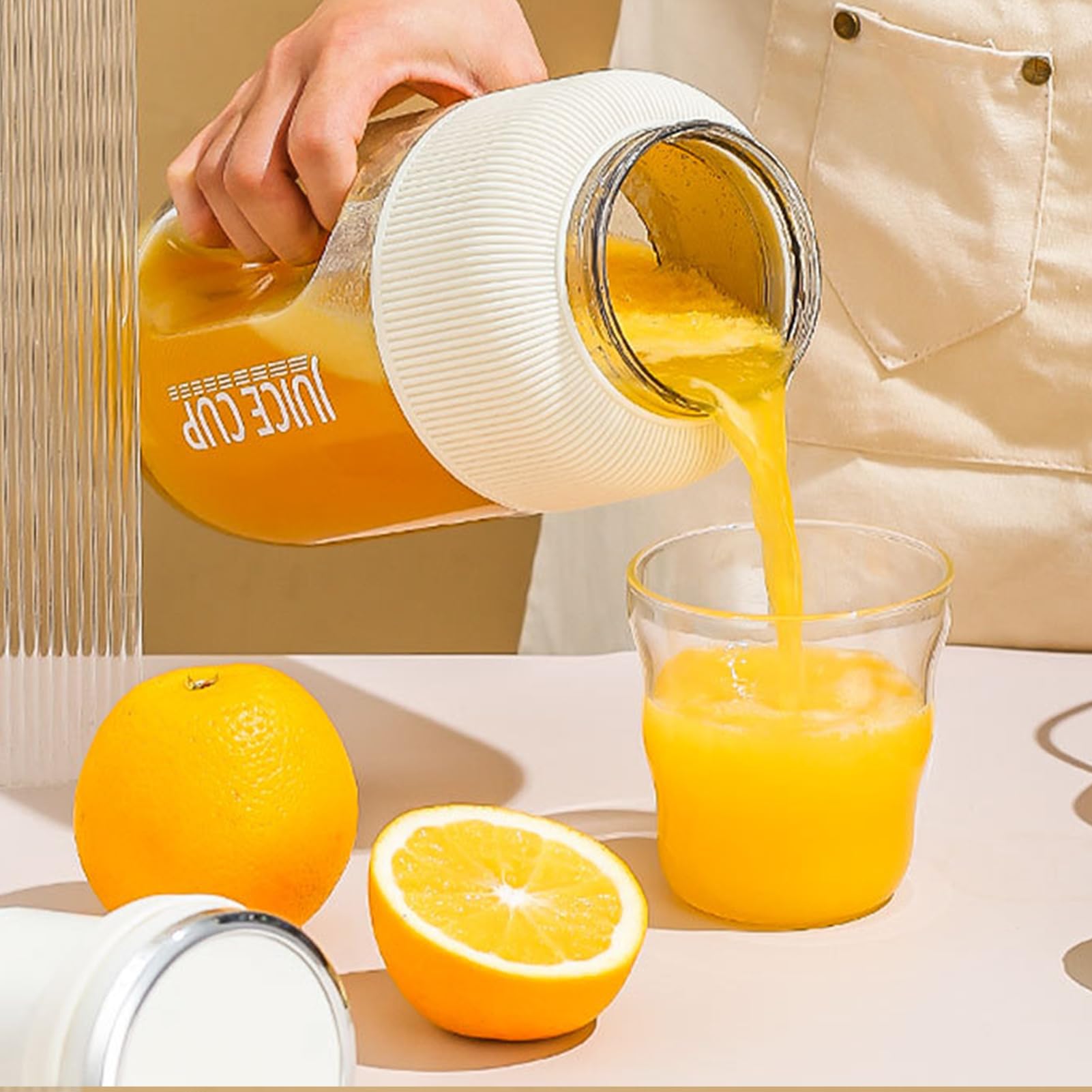 Yosoo Portable Rechargeable Cordless Juicer Blender, 1.2L Mini Juicer Cup with Stainless Steel Blades for Travel Camping Gym Office