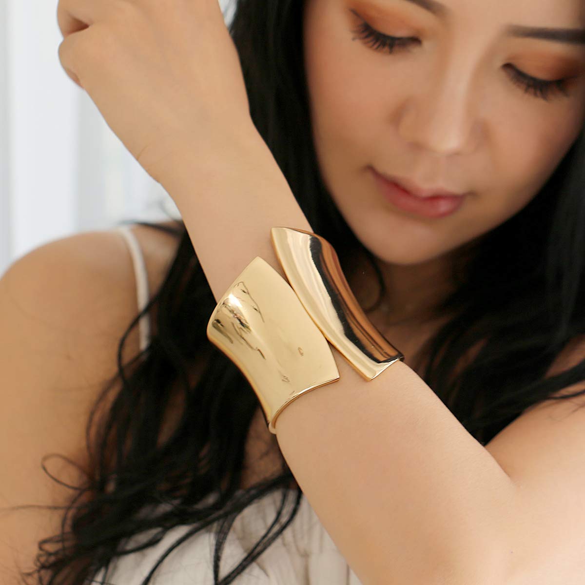 HANTON Bangle Bracelet for Women Statement Cuff Bangle Chunky Bracelet for Women Fashion Gold Plated Large Size Bangle Fahsion Jewelry