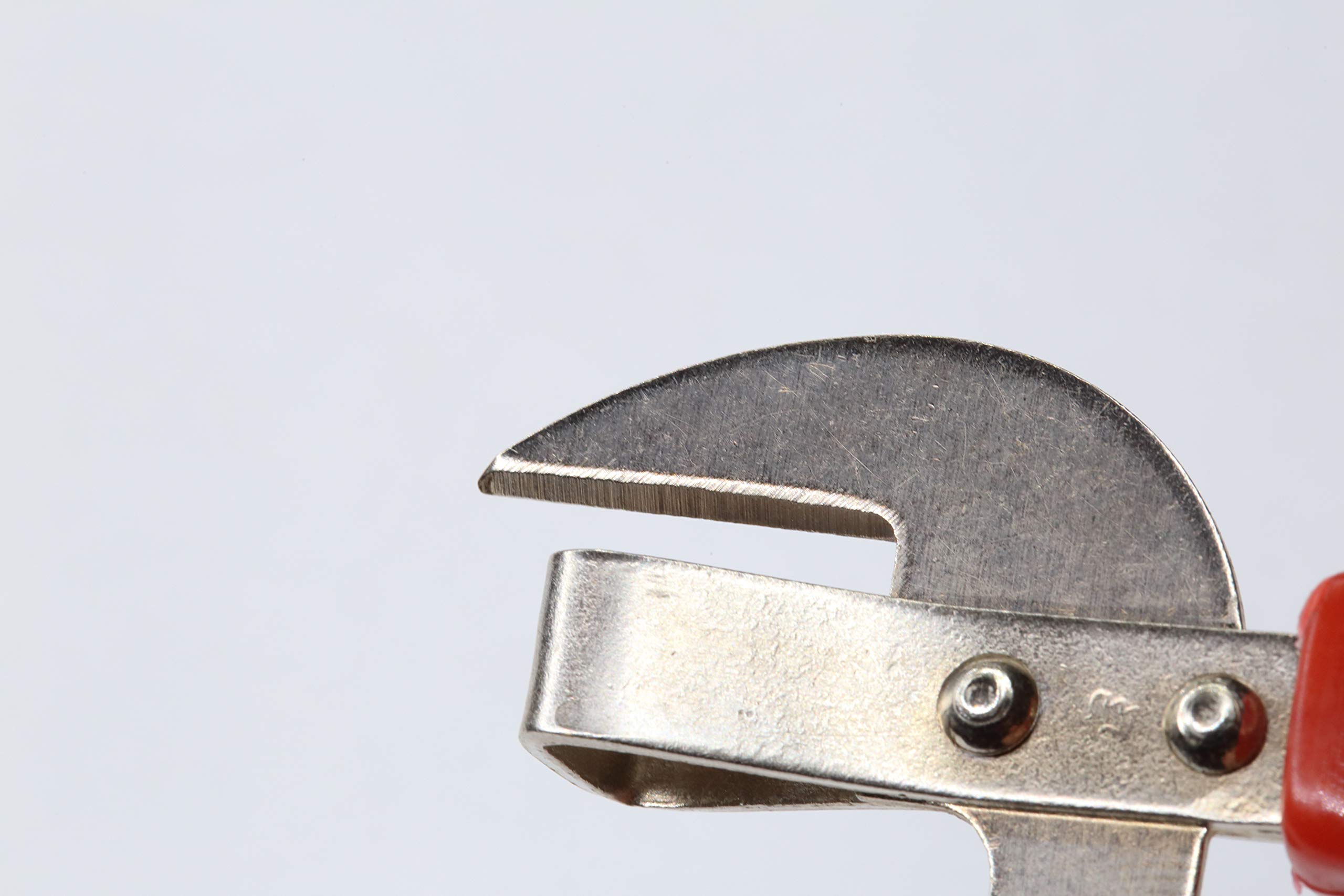 Manual Can Opener Old Fashioned Can/Bottle Opener For Camping That Actually Works No Rust Durable Claw-Shaped Heavy Duty Can Opener 2-in-1 Can Opener And Bottle Opener In One For Camping