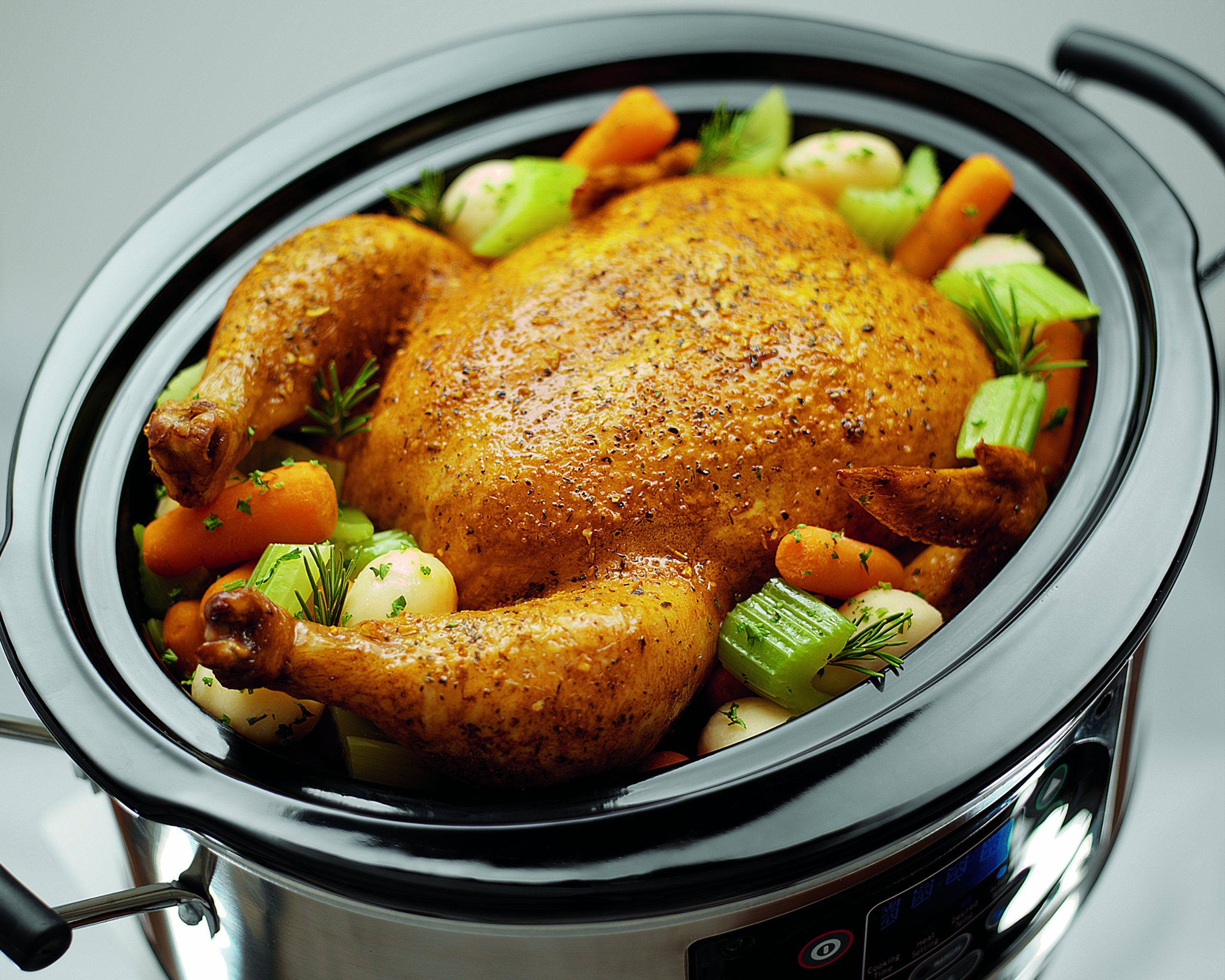 Hamilton Beach Set 'n Forget Programmable Slow Cooker With Temperature Probe, 6-Quart (33969)
