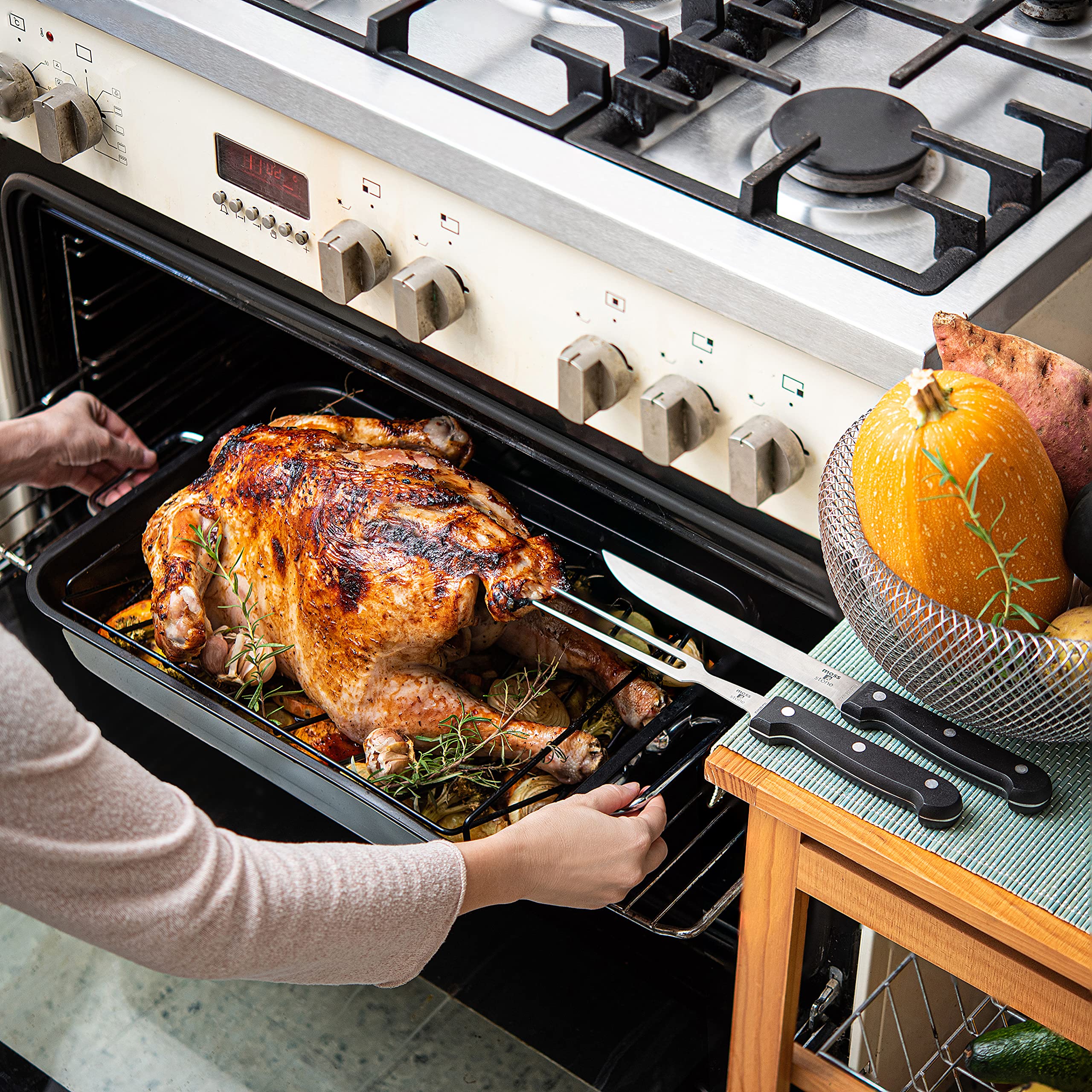 Moss & Stone Carbon Steel Roaster Pan With βVβ Shape Removable Roasting Rack Set, 16.5 Inch Rectangular Nonstick Roasting Pan, Turkey Roaster Pan Rack With Carving Fork & Chef Knife