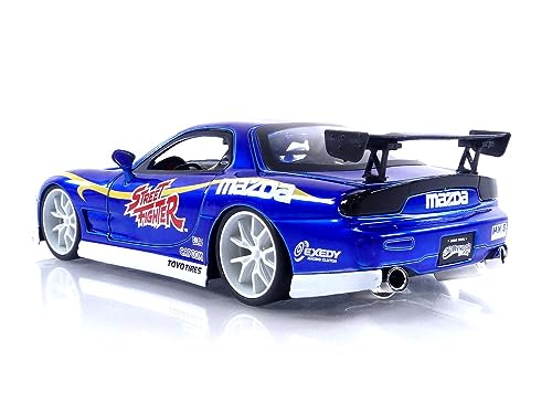 Street Fighter 1:24 1993 Mazda RX-7 Die-Cast Car & 2.75" Chun-Li Figure, Toys for Kids and Adults