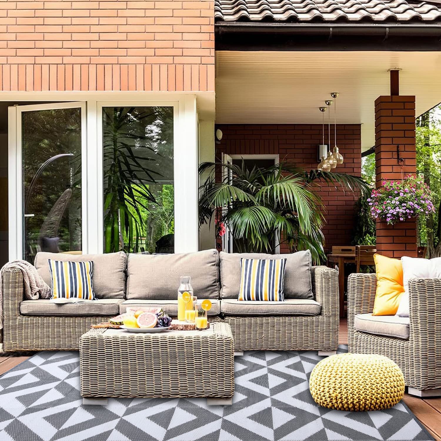 NAQSH Outdoor Indoor Plastic Rug with Loops - Foldable Reversible Outdoors Waterproof and Washable Patios Garden Decor (Geometry Grey, 3 x 5 ft)