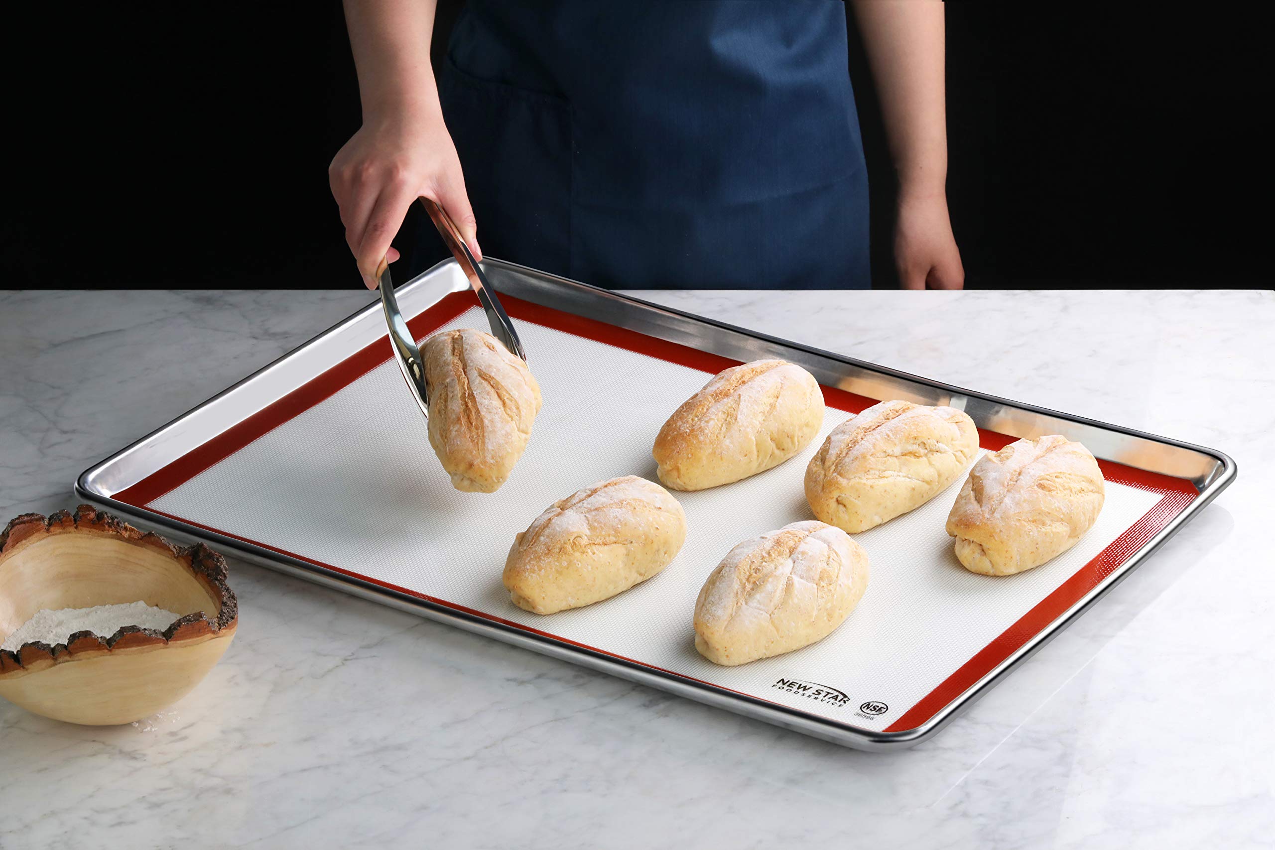 New Star Foodservice 36596 Commercial Grade Silicone Baking Mat Non-Stick Pan Liner, 17 x 25 inch (Full Size)