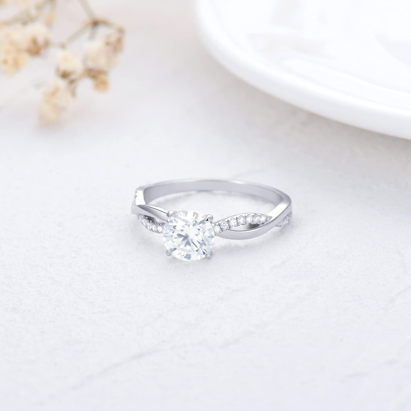 Molioaki 1.16 Carat (ctw) moissanite engagement rings for women Platinum Plated Silver ring moissanite rings-7size