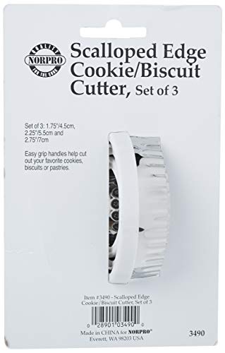 Norpro 3490, Metallic, Scallop Biscuit/Cookie Cutter, Set of 3, One Size