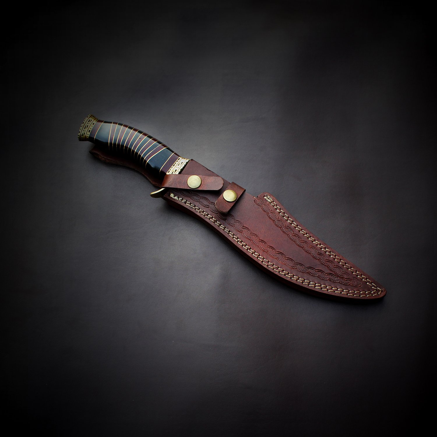 Handmade Damascus Steel Fixed blade hunting knife Feather Pattern 14 Inches jnr1010