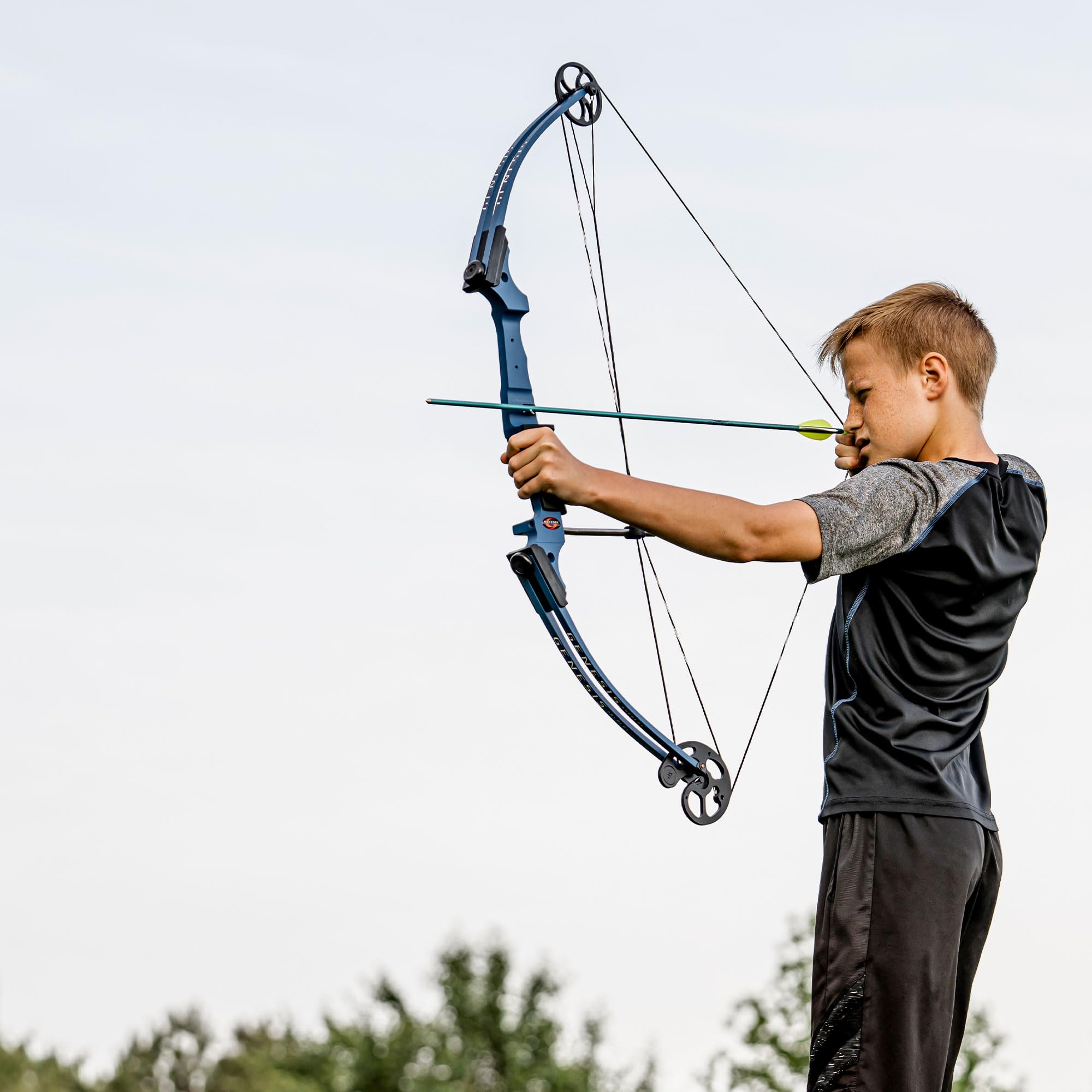 Genesis Original Lightweight Right Handed Archery Compound Bow w/ Adjustable Aluminum Riser, Cam Draw Weight, & Draw Length for Kids and Adults, Black
