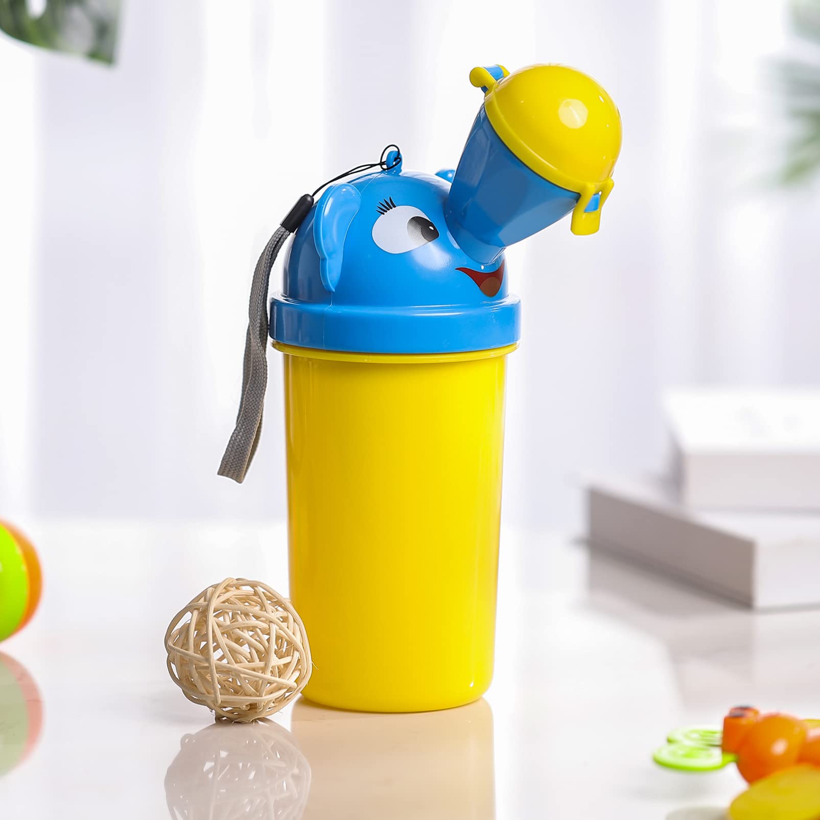 NUOBESTY Kids Pee Bottle, Baby Boy Portable Potty Urinal Emergency Toilet Pee Training Cup for Outdoor Camping Car Travel