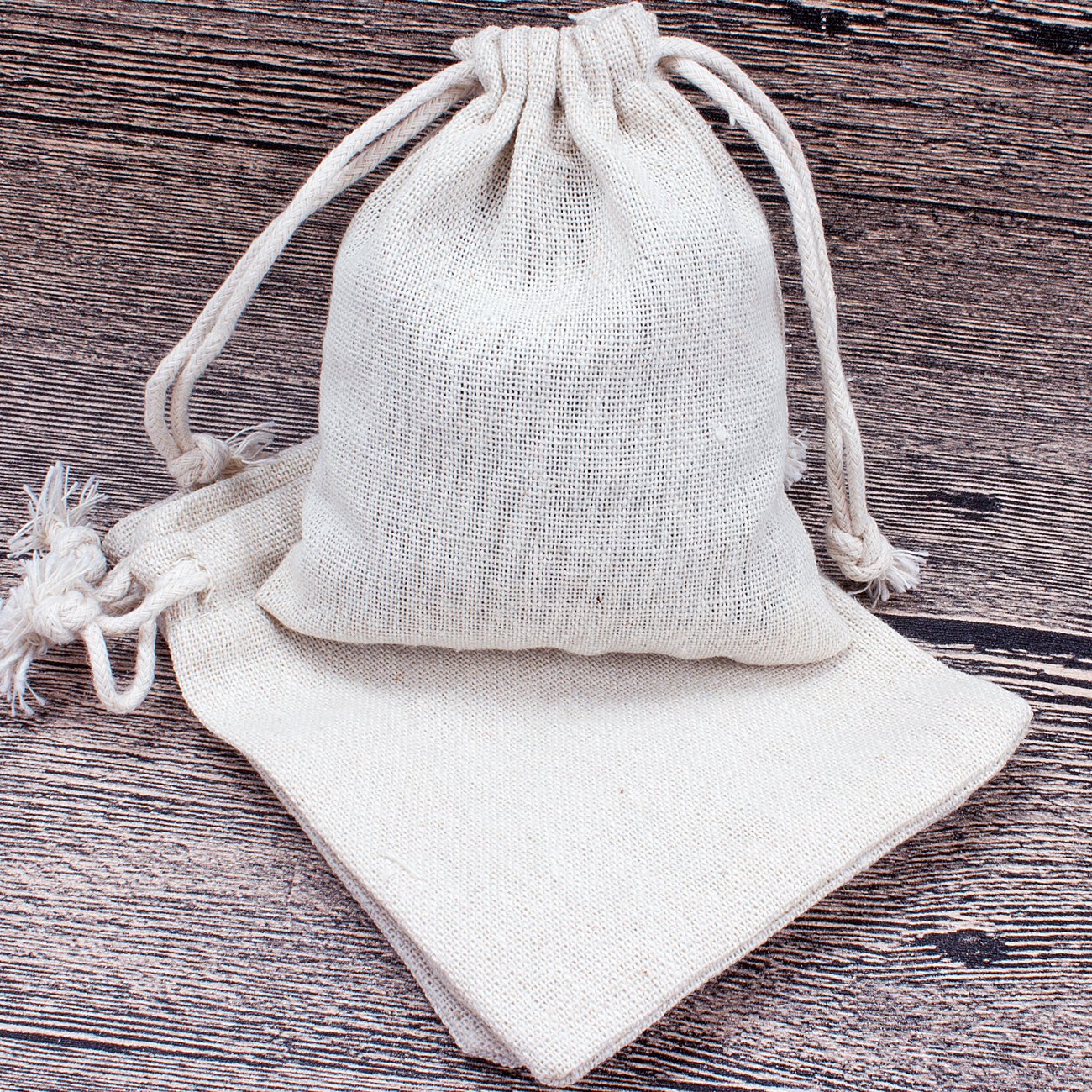 Hapdoo 24 Pack Cotton Muslin Bags with Drawstring Gift Bags Jewelry Pouches Sacks for Wedding Party and DIY Craft, 4 x 5 Inchesā¦