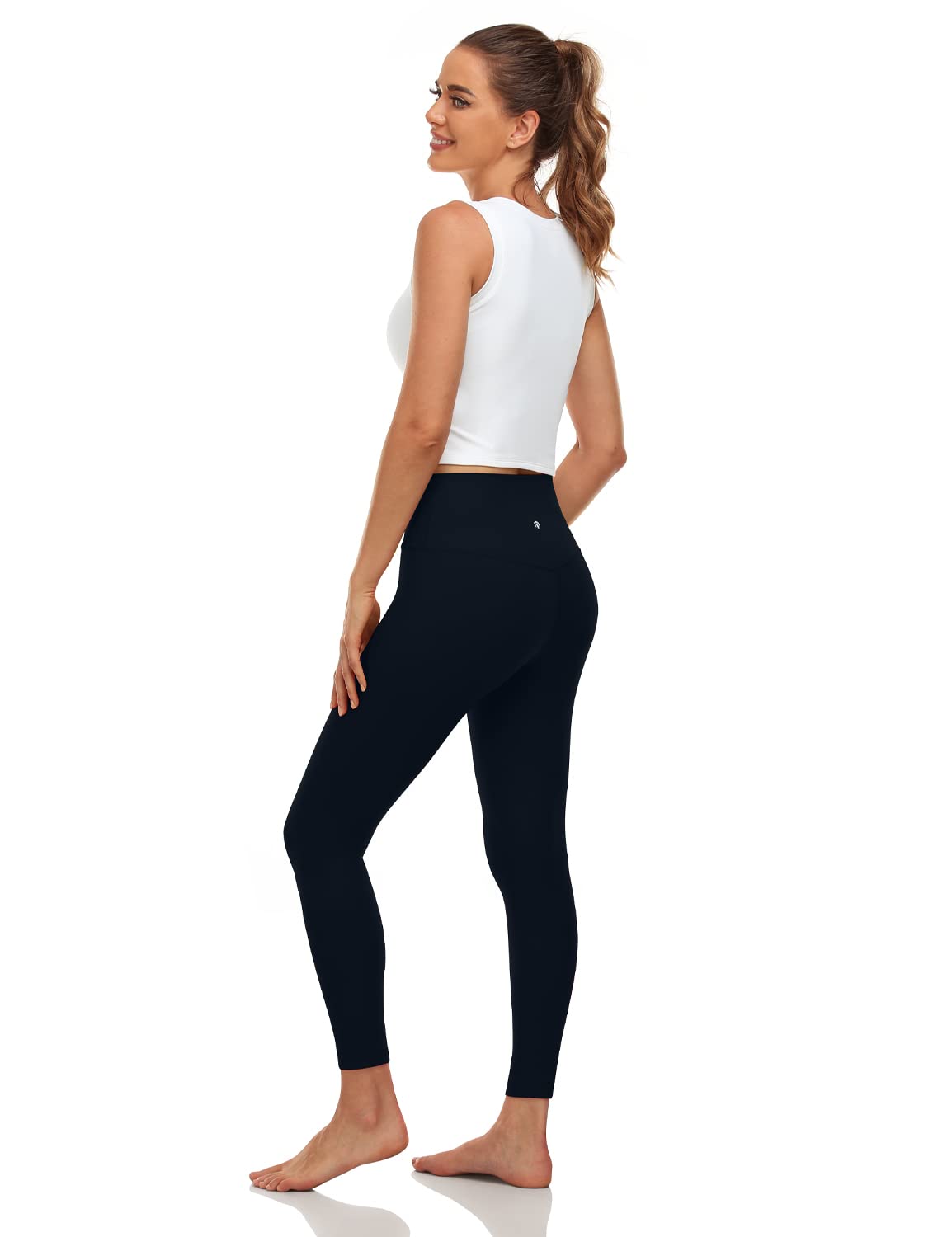HeyNuts Athletic Crop Tops Workout Tops for Women, Yoga Sports Tank Tops Racerback White L
