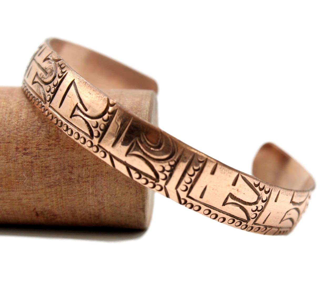 Healing Lama Pure Copper Tibetan Healing Bracelet. Om Mani Padme Hum Mantra Bracelet.