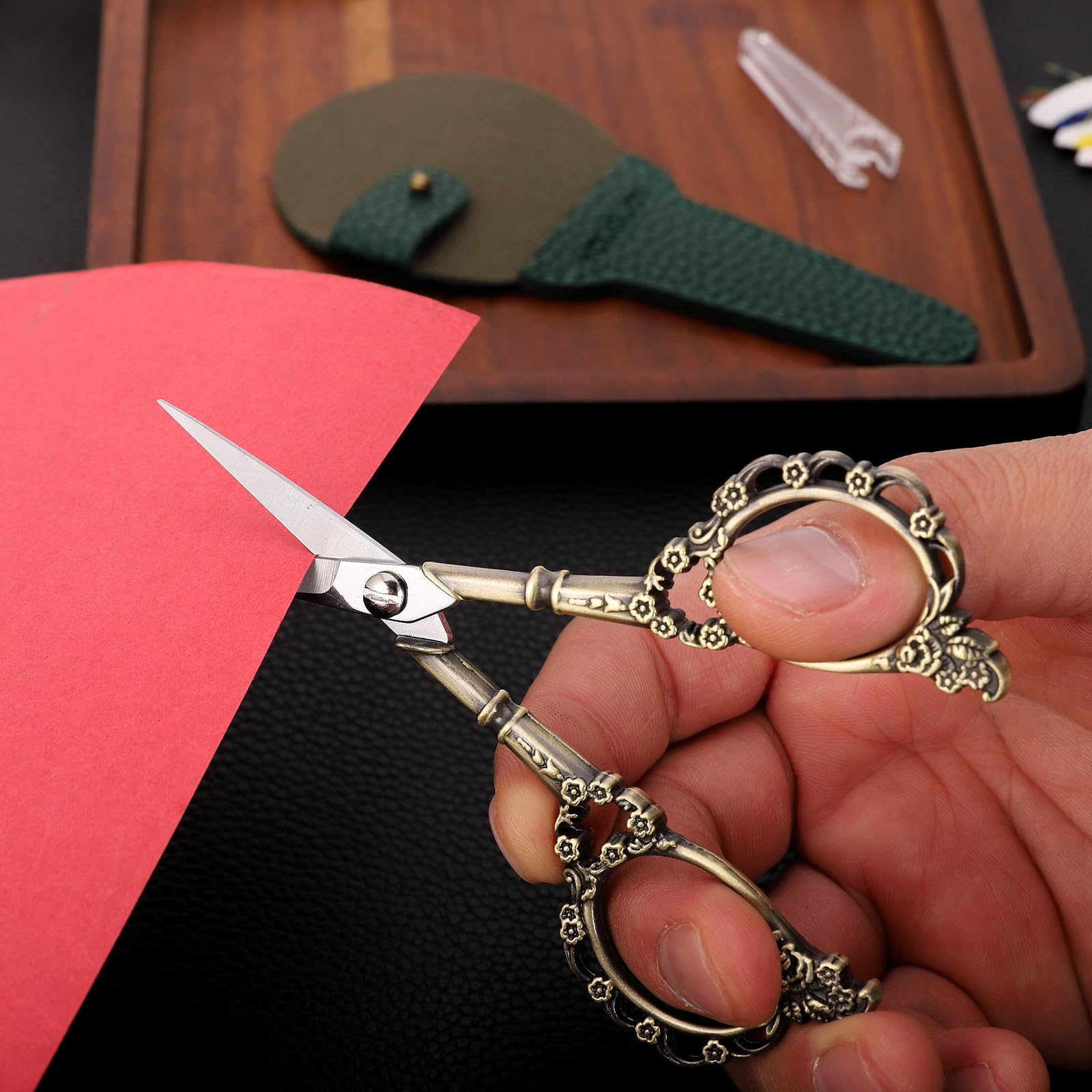 YOUGUOM Knitting Scissors with Case, Crochet Scissors Threading Sewing Shears for Embroidery Craft Artwork Needlepoint, Bronze Little Snips