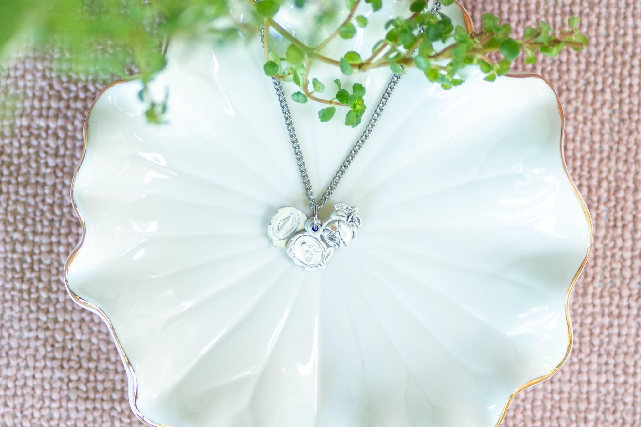 Heartland Store Sterling Silver Women's Triple Slide Rose with Miraculous Pendant + 18 Inch Rhodium Plated Chain & Clasp