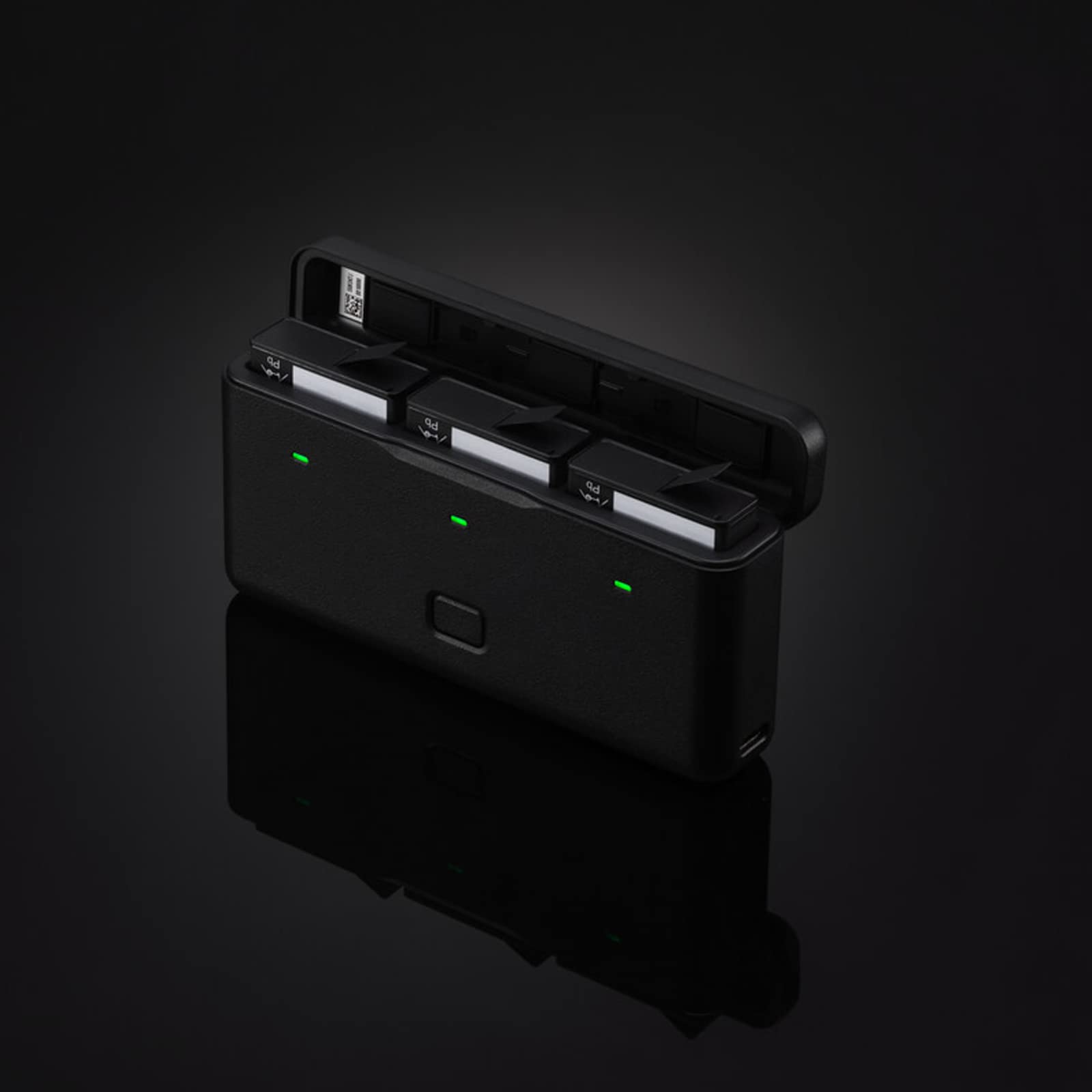 Original Osmo Action 4 Multifunctional Battery Organizer for DJI Osmo Action 4/Osmo Action 3 Accessories(It can Store Three Batteries and Two microSD Cards, smartly Fast Charge Three Batteries.)