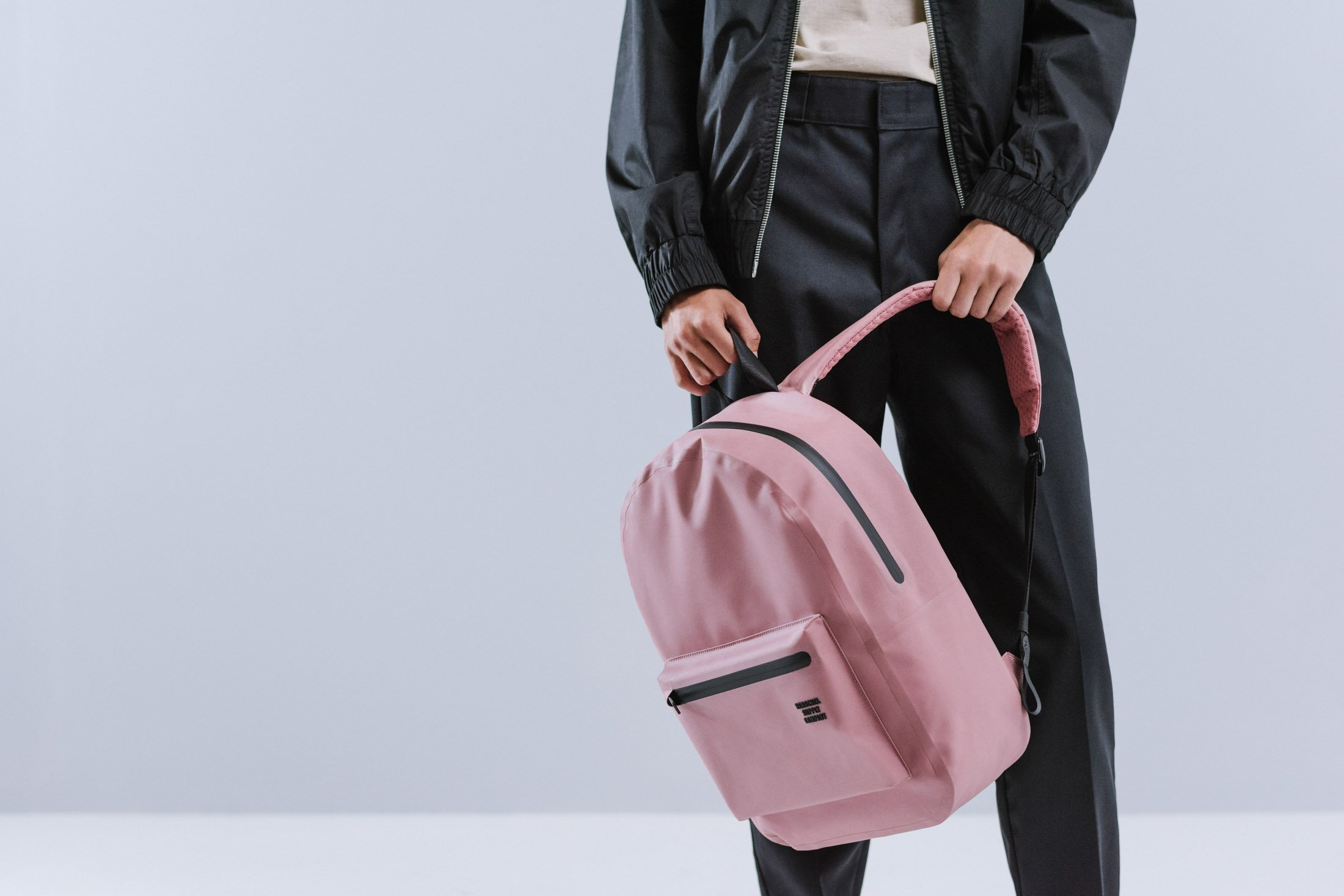 Herschel Supply Co. Settlement Black 4 One Size