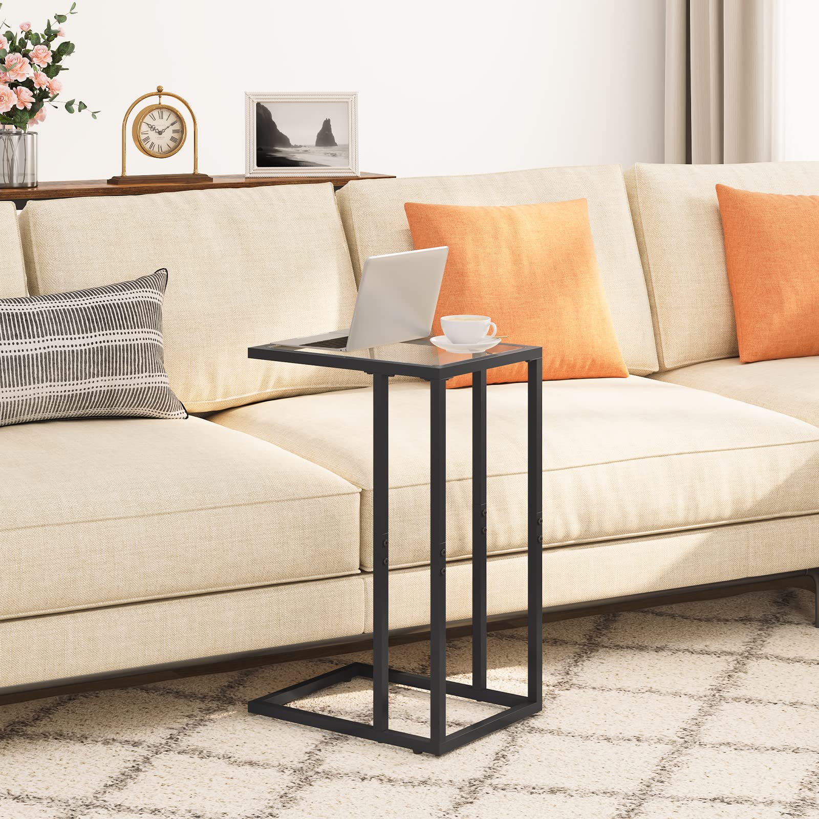 HOOBRO C Shaped End Table, Tempered Glass Snack Side Table with Metal Frame, TV Tray Table for Small Space, Sofa Couch and Bed, Modern Style, White WT03SF01