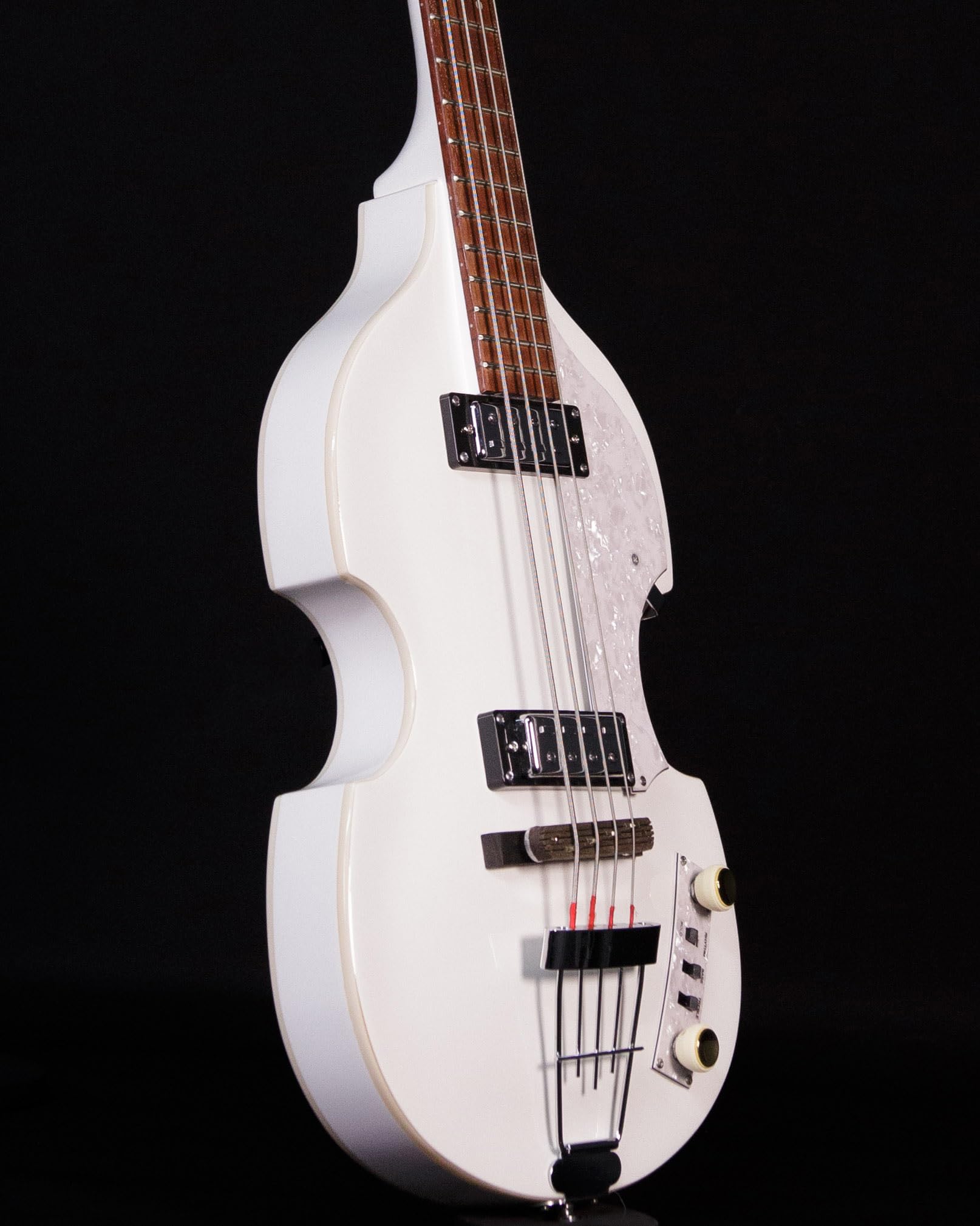 Ignition Pro Beatle Bass Pearl White