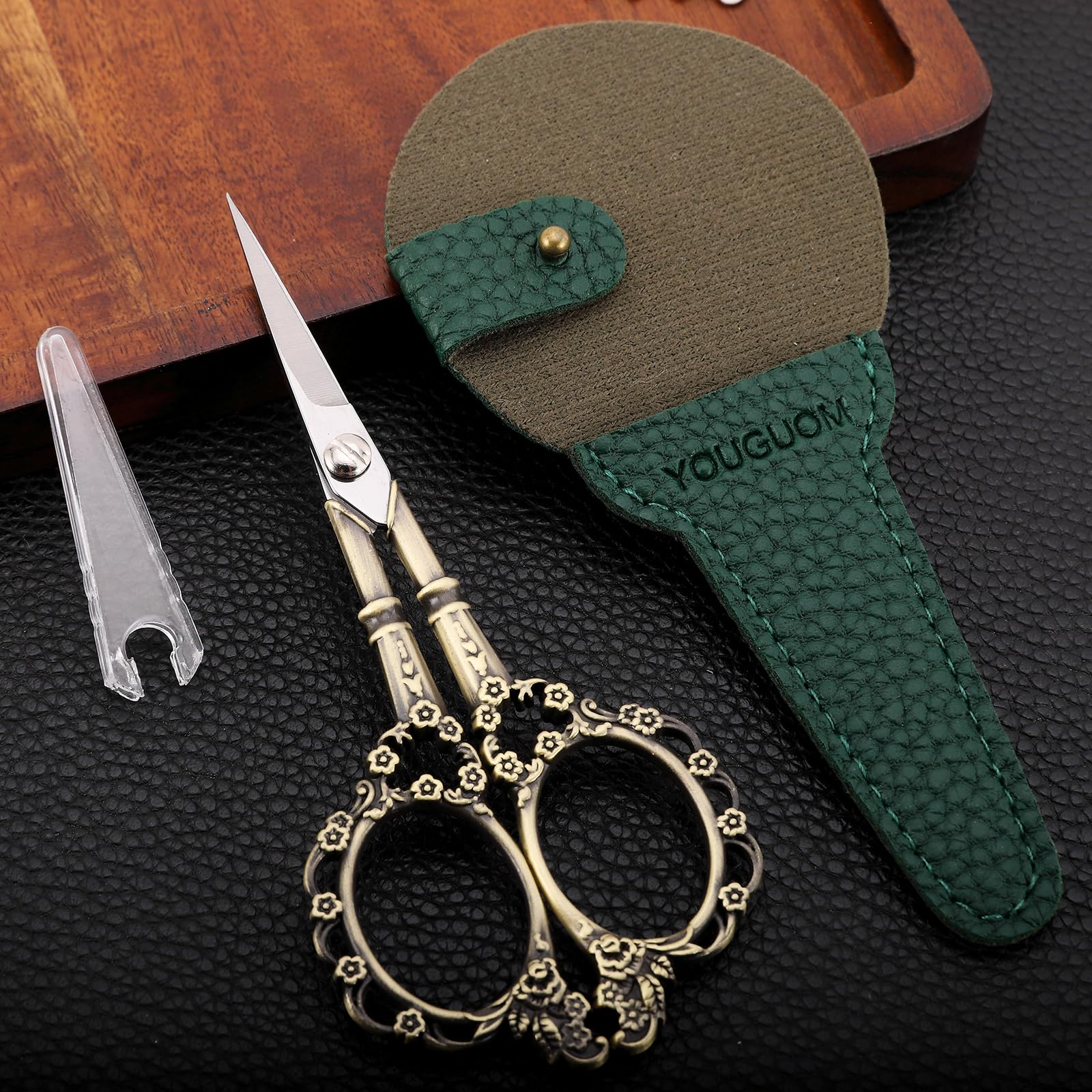YOUGUOM Knitting Scissors with Case, Crochet Scissors Threading Sewing Shears for Embroidery Craft Artwork Needlepoint, Bronze Little Snips