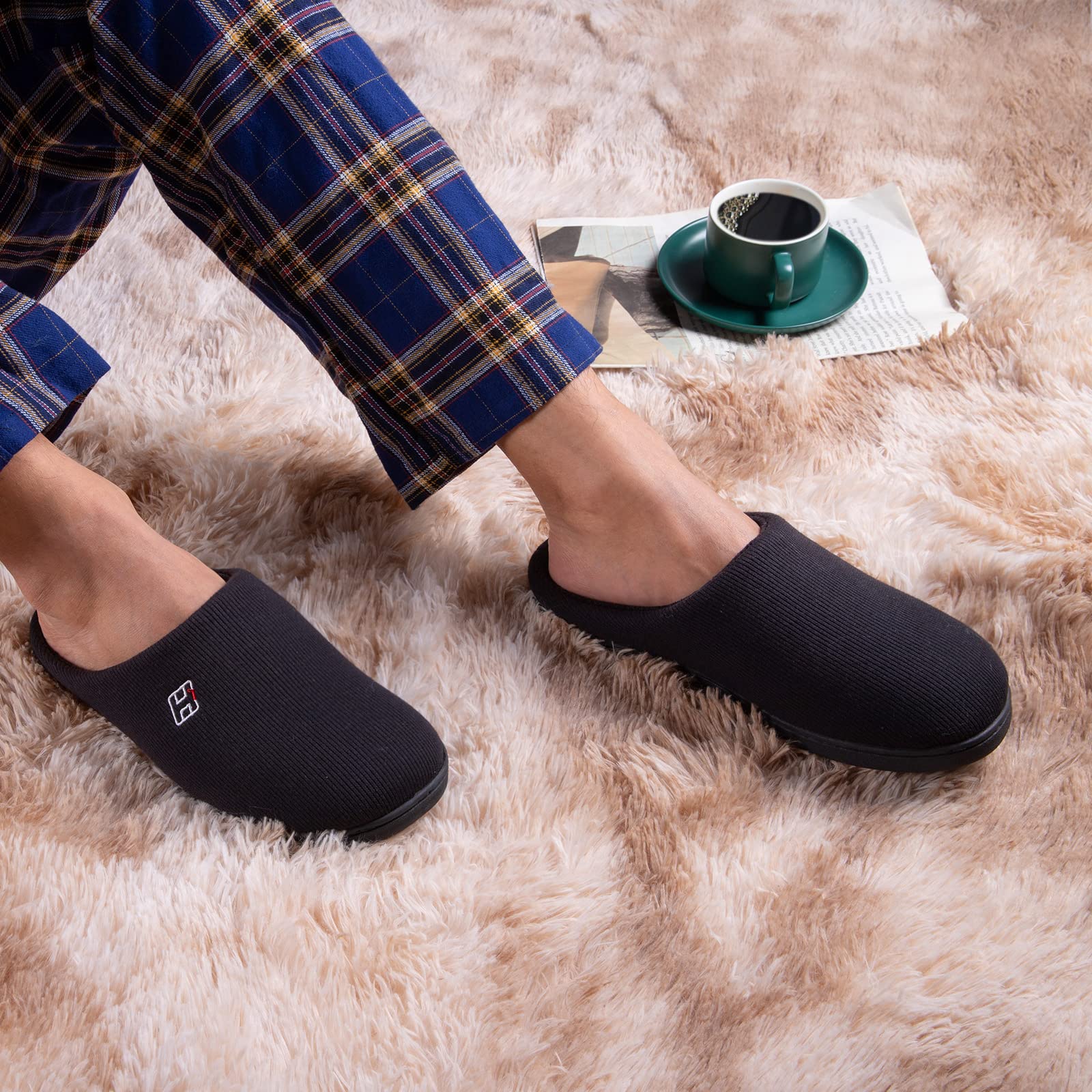 HomeIdeas Men's Coral Fleece Lining with High Density Memory Foam Classicism Slip-on Slipper (US Men's Size 11-12, Dark Gray