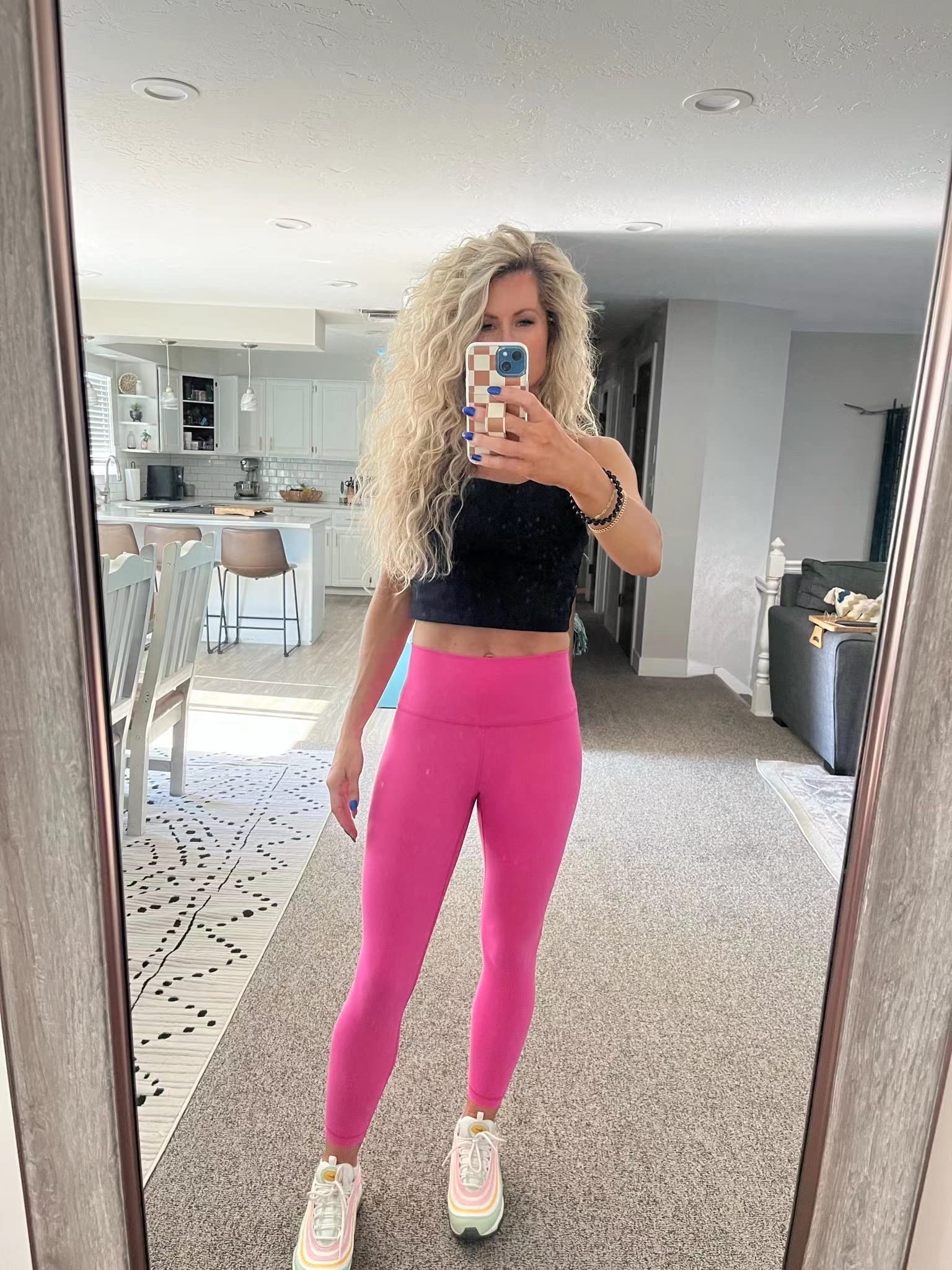 HeyNuts Pure&Plain 7/8 High Waisted Leggings for Women, Athletic Compression Tummy Control Workout Yoga Pants 25'' Sonic Pink M(8/10)