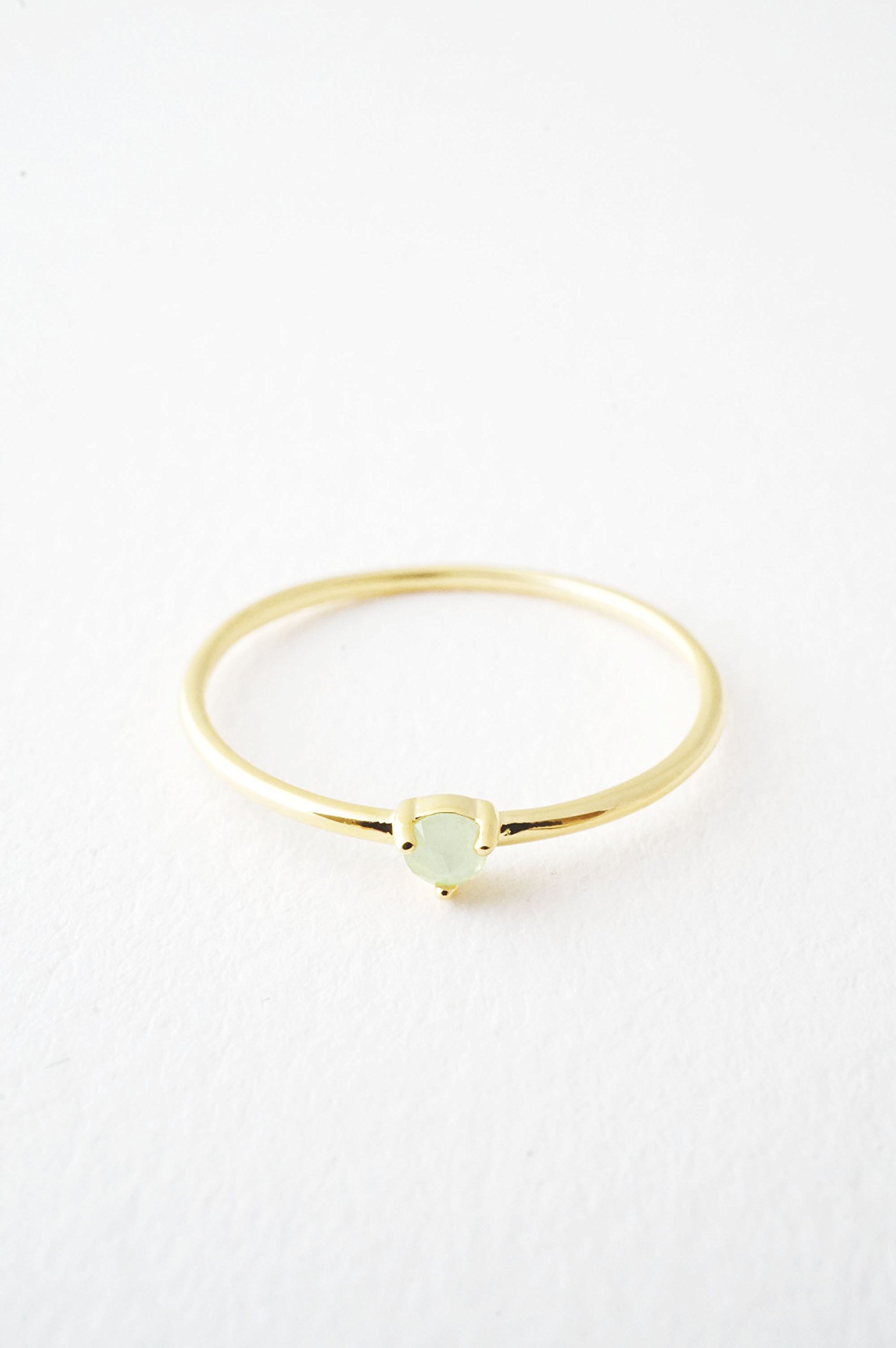 Honeycat Green Jade Point Crystal Ring in 18k Gold Plate | Minimalist, Delicate Jewelry (Gold, 8)