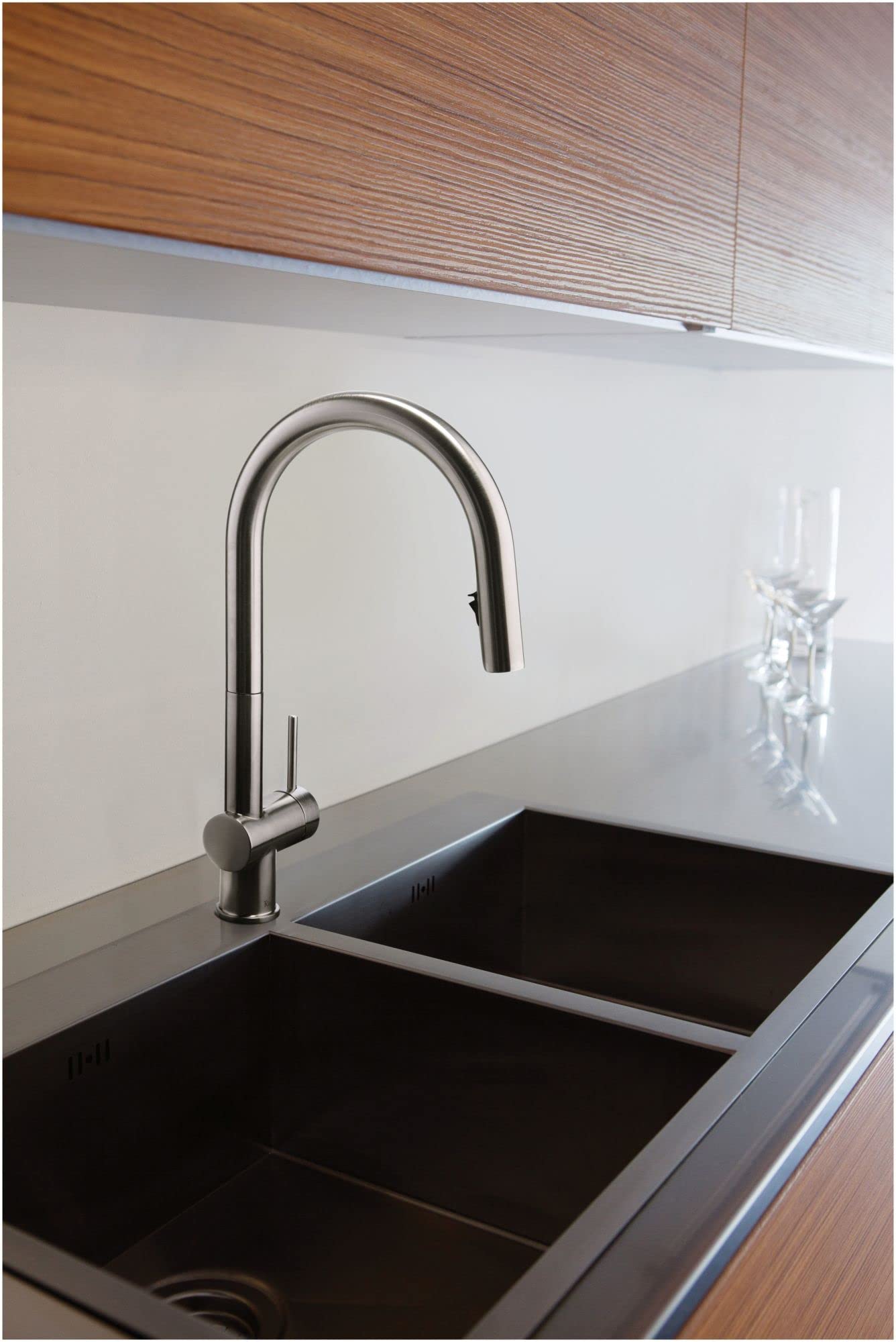 Riobel AZ201BK - Azure kitchen faucet with spray, Black