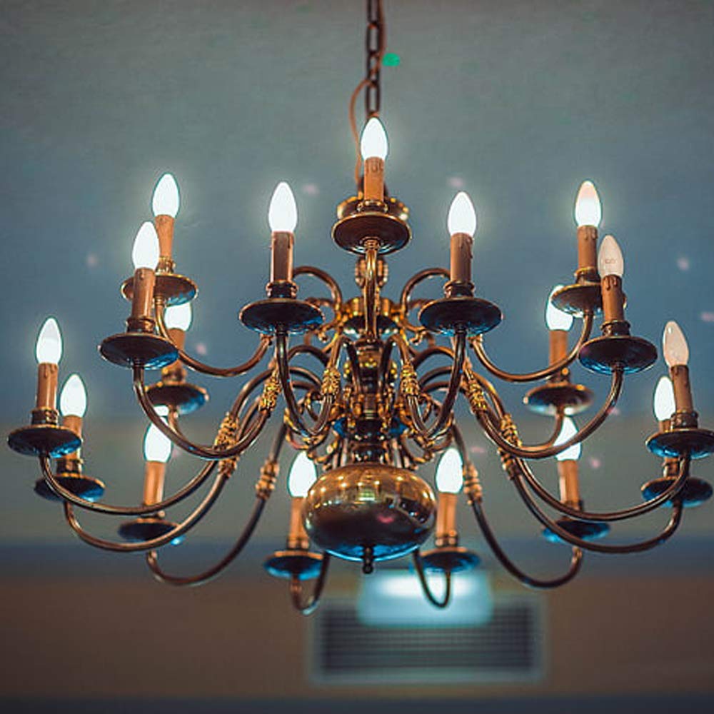 haraqi 10 Pack 60W 120V Candelabra Base E12 CTC Clear Decorative Light Bulbs,Transparent Candle Light Bulbs for Chandeliers, Ceiling Fan Lights, Pendants, Fireplace Appliance Light Bulb