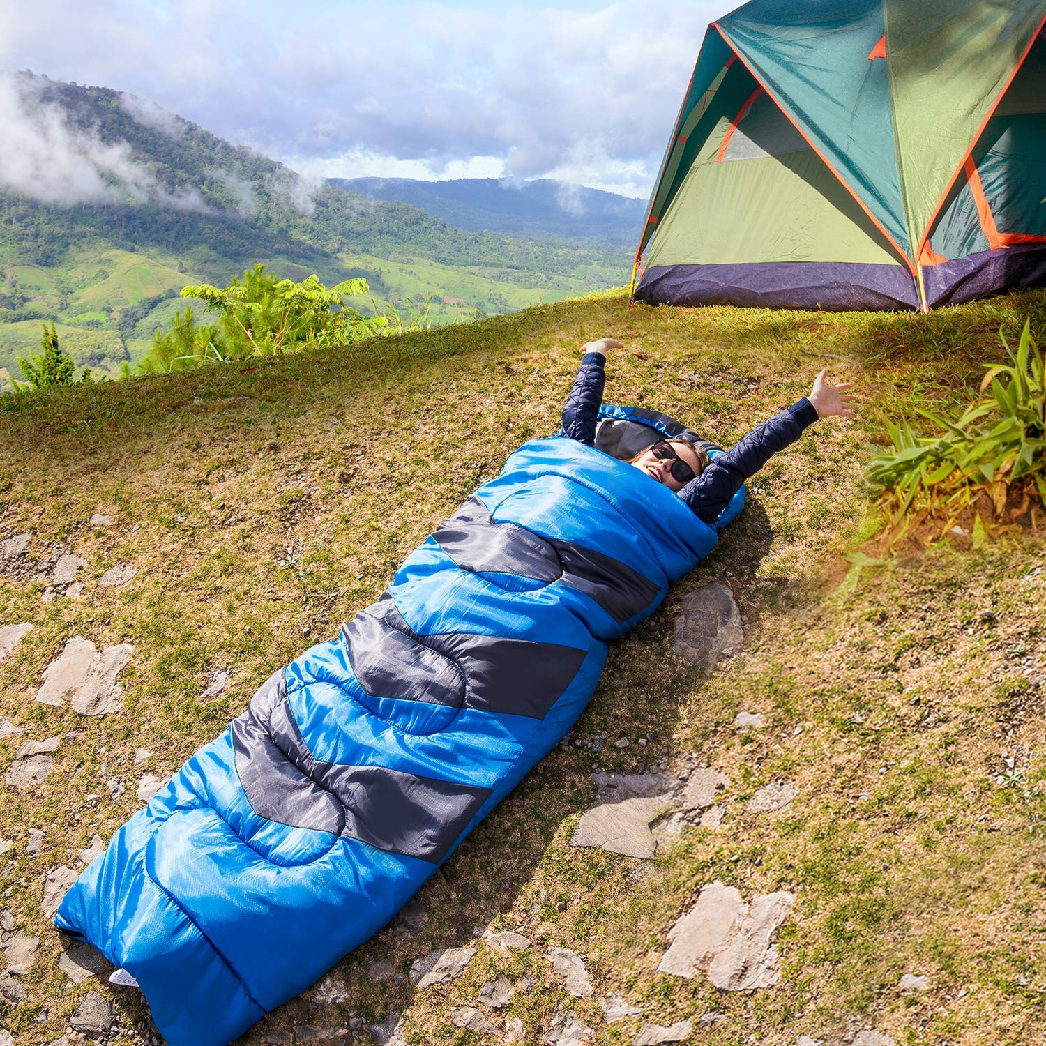 HiHiker Camping Sleeping Bag + Travel Pillow w/Compact Compression Sack – 4 Season Sleeping Bag for Adults & Kids – Lightweight Warm and Washable, for Hiking Traveling & Outdoor Activities (Blue)