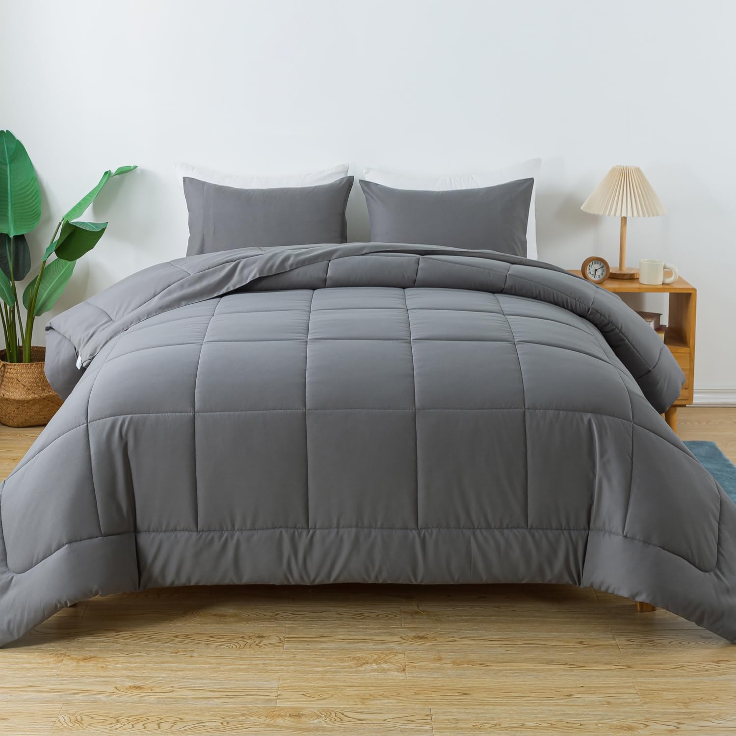 HOXXME Queen Comforter Set Grey, All Seasons Bedding Comforters & Sets with 2 Pillow Cases, 3 Pieces Lightweight Summer Duvet Insert, Down Alternative Bed Comforter Set 88"x90"