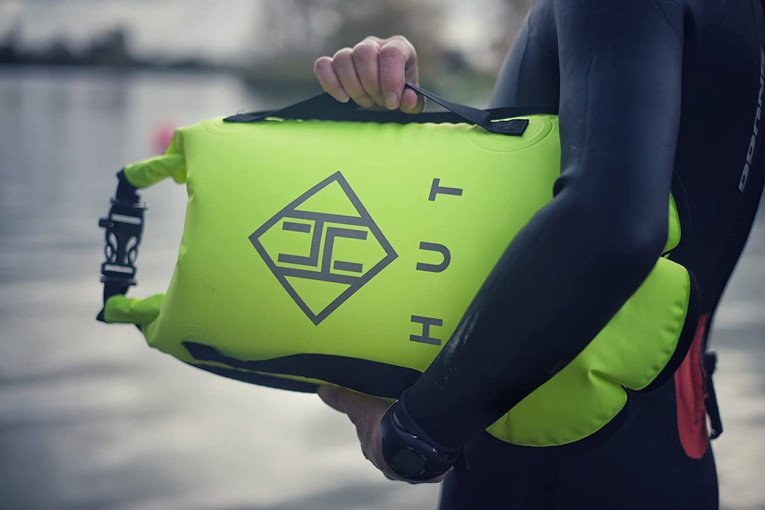 HUT Swim Buoy Dry Bag - Premium Tow Float and Watertight Dry Bag for Open Water Swimmers, Triathletes. High Visibility Safety Swim Buoy, Two air Chambers - be seen be Safe (20L)