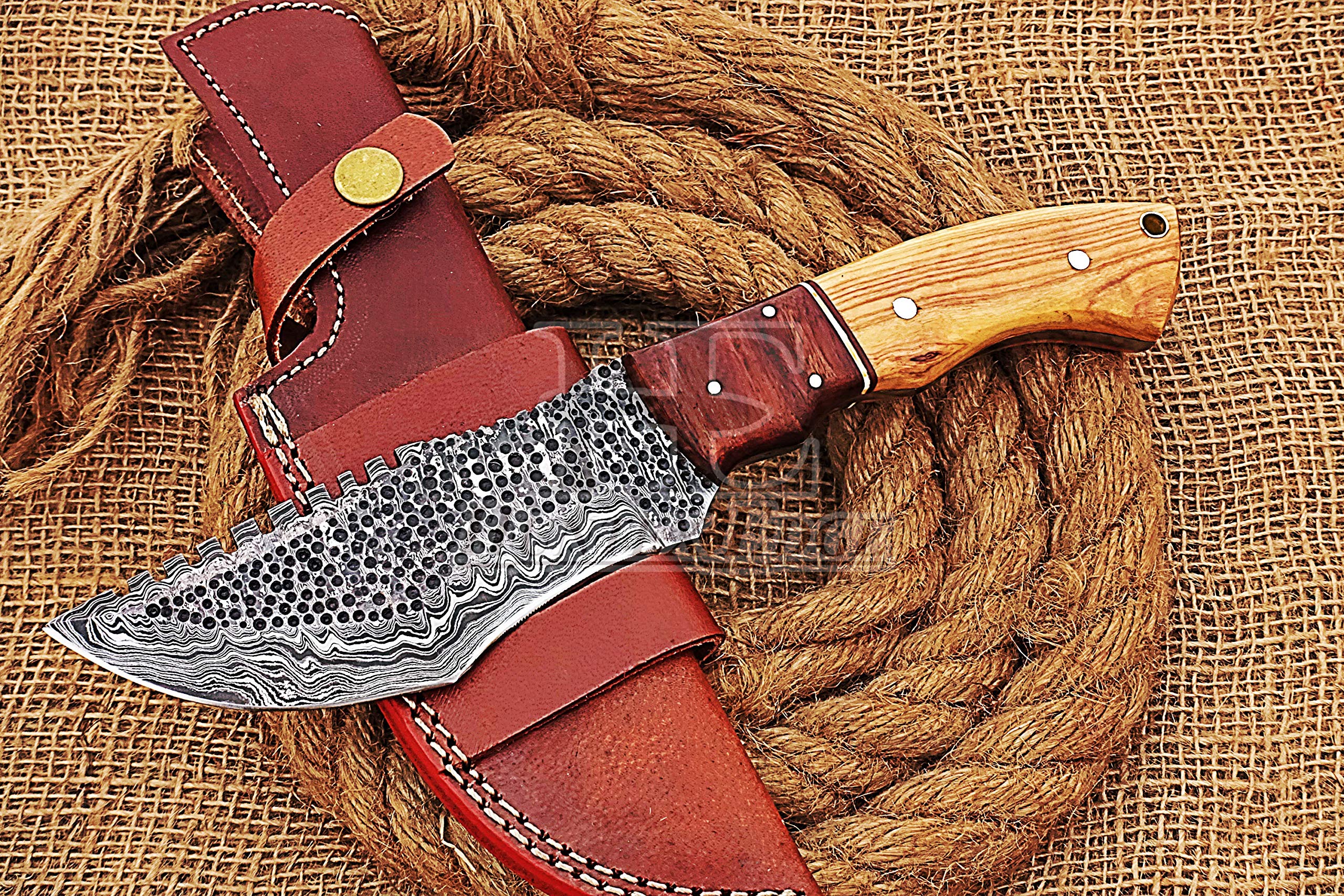 HUNTEX Handmade Exposed Hand-Forged Ladder Pattern Damascus Steel 10 Inch Long Full Tang Oak Wood Handle Razor Sharp Hunting Camping Tracker Knife w/Genuine Leather Pouch