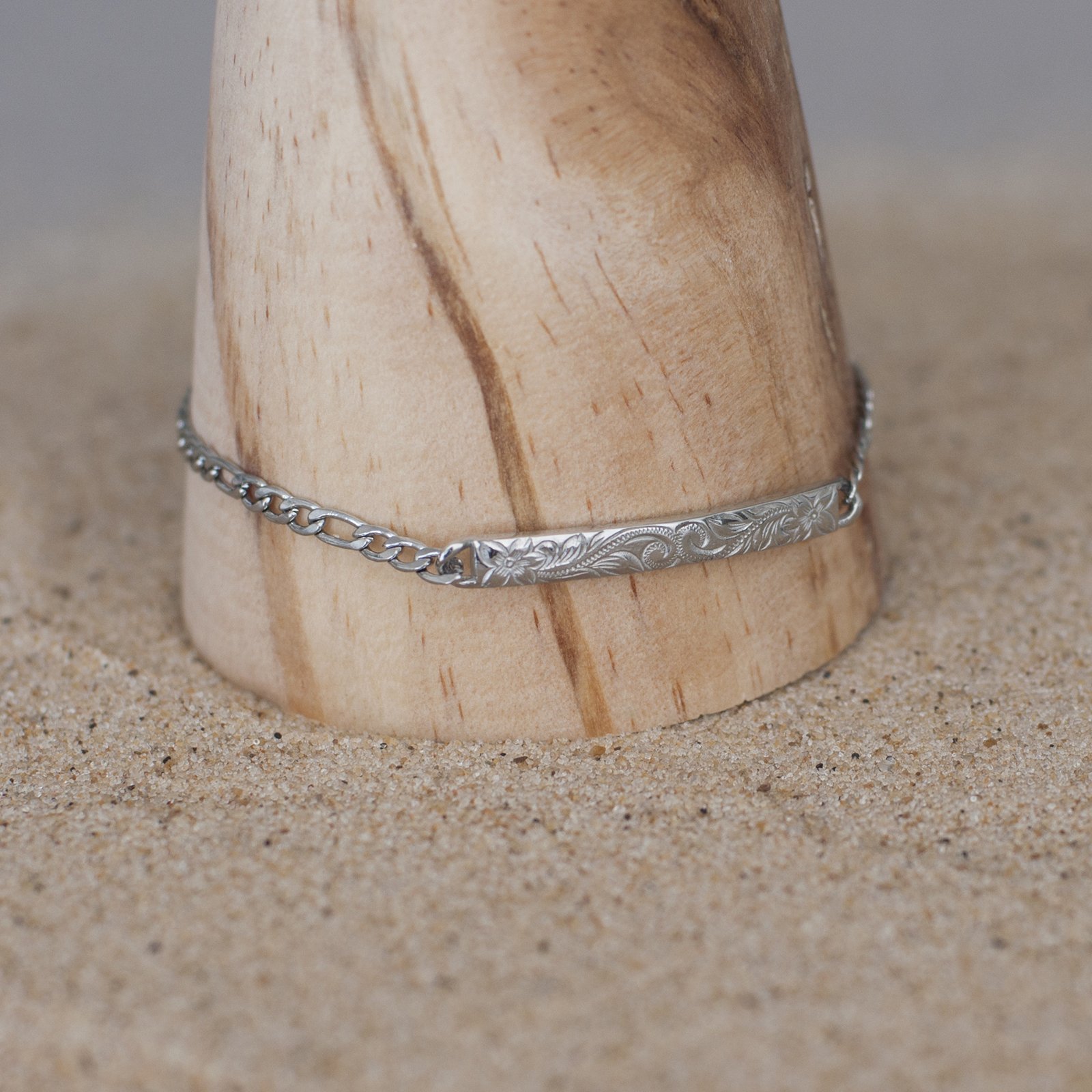 Hawaiian Bracelet by Austaras Jewelry - Sterling Silver Plated Shiny Stainless Steel Adjustable Chain and Hawaiian Surfer Style Hibiscus Flower Charm