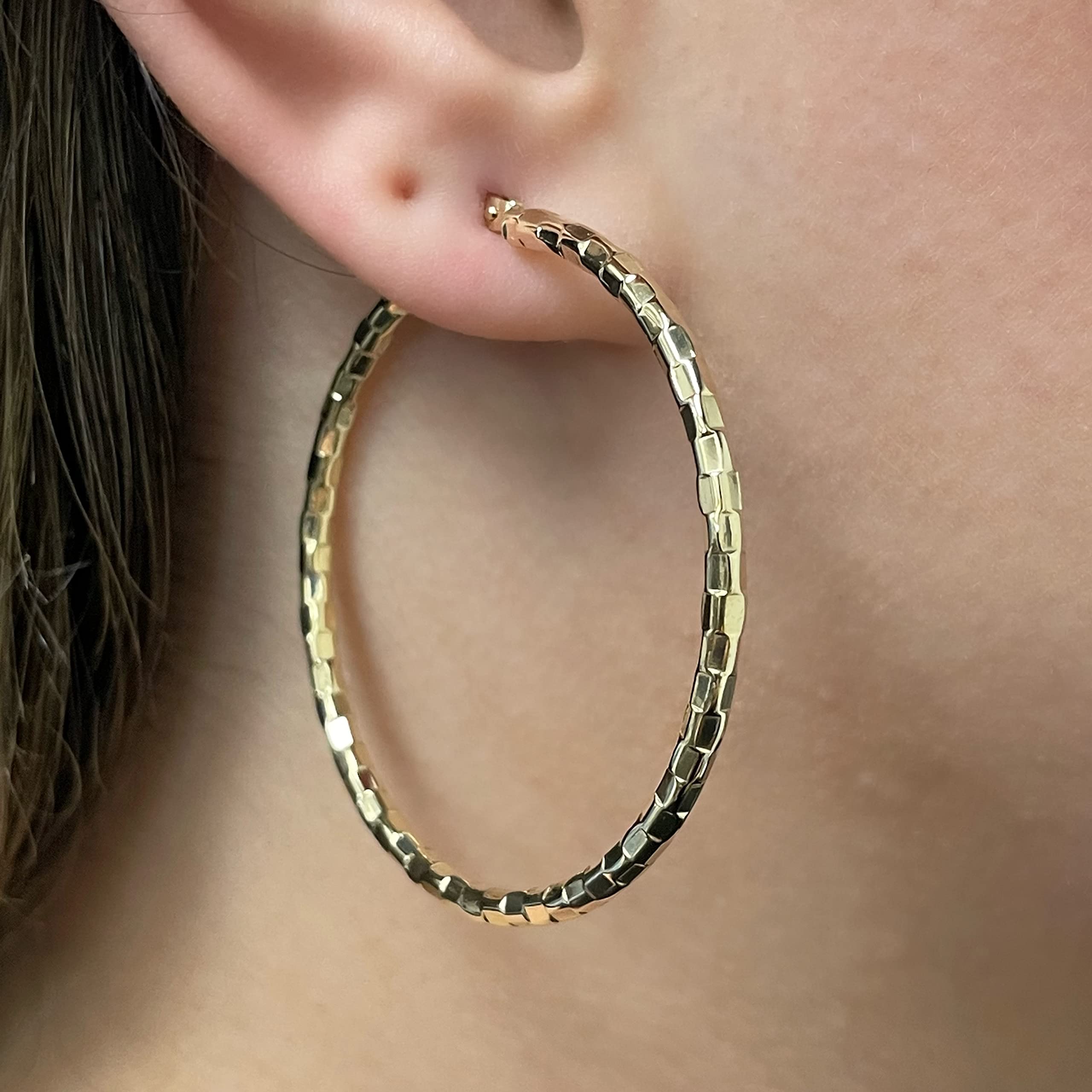 Italian 14k Yellow Gold Faceted 2.5mm 1.75" Diameter Round Hoop Earrings 3 grams