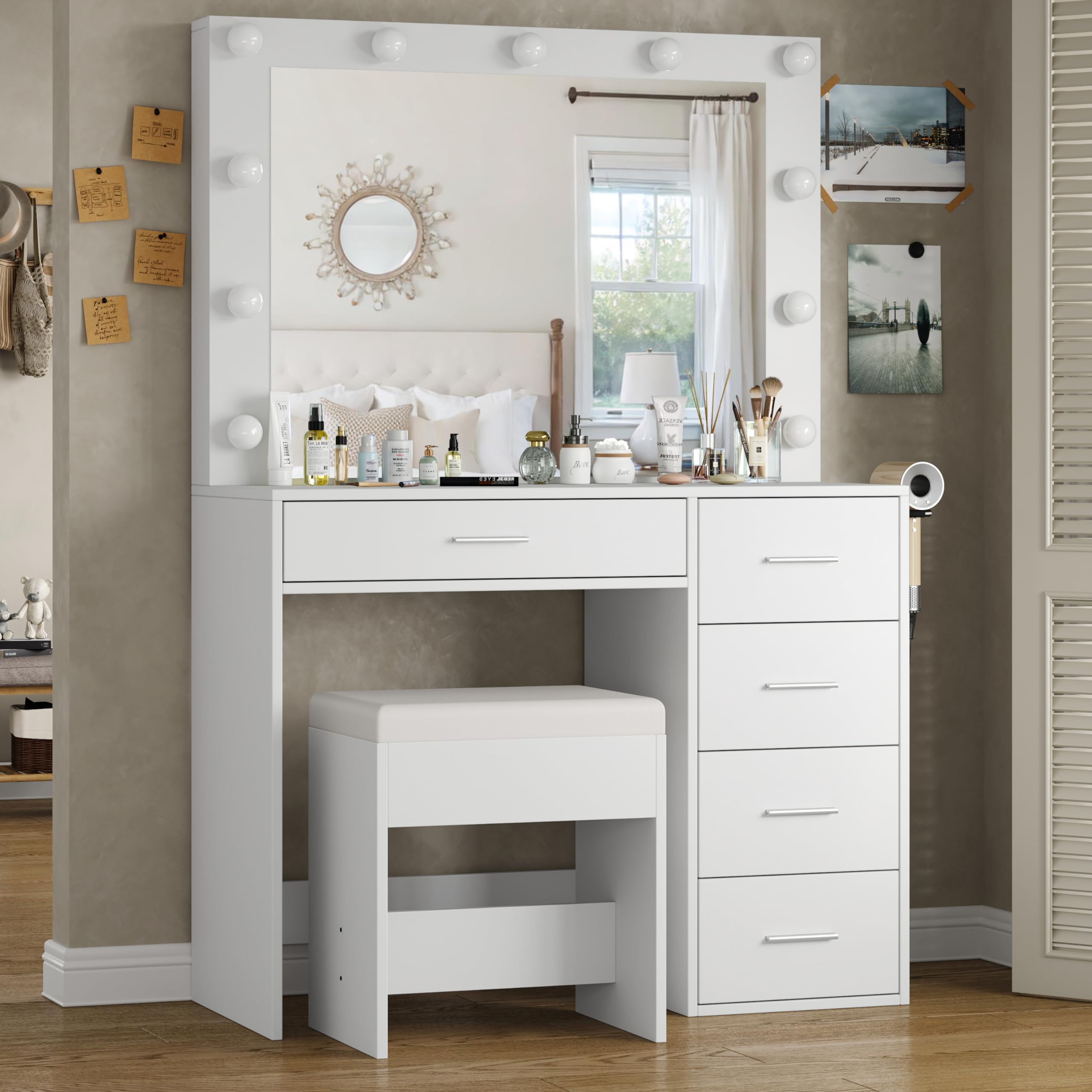 Yanosaku Vanity Desk with Power Outl,Makeup Table with Lighted Mirror, 3 Color Lighting Modes, Brightness Adjustable, Dressing Table with Drawers, Vanity Table Set for Women, Girls（White）