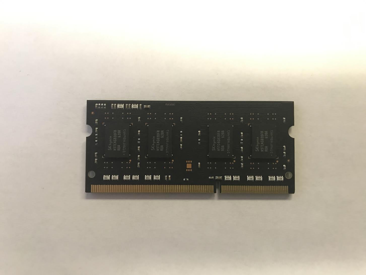 Hynix HMT451S6BFR8A-RD 4GB 1Rx8 1.35V 204-Pin SODIMM PC3L-14900S-13-13-B4 1866MHz DDR3 Laptop/Notebook/Mac Memory