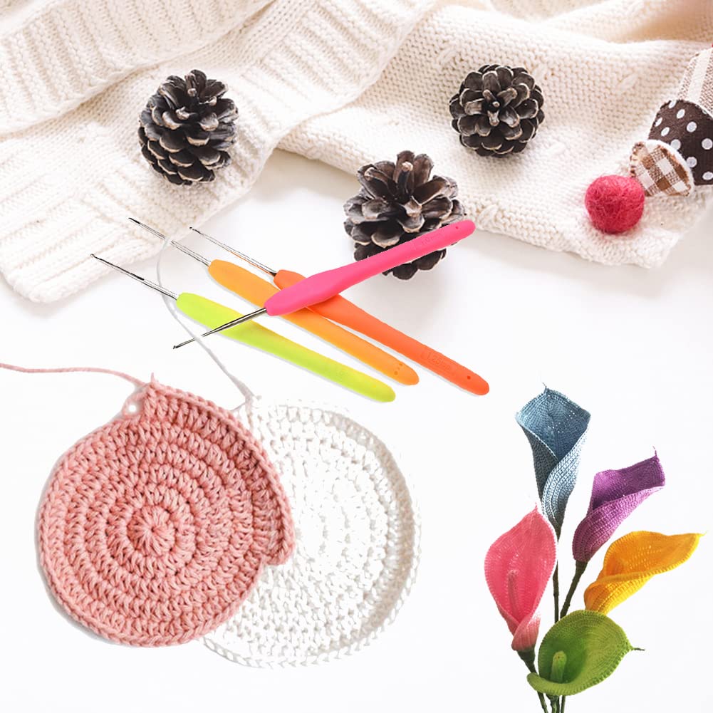 Katech 74 pcs Crochet Hooks Kit with Deer Pattern Storage Case, Ergonomic Crochet Hooks Knitting Needles Set Weave Yarn DIY Knitting Tools for Beginners and Crochet Lovers