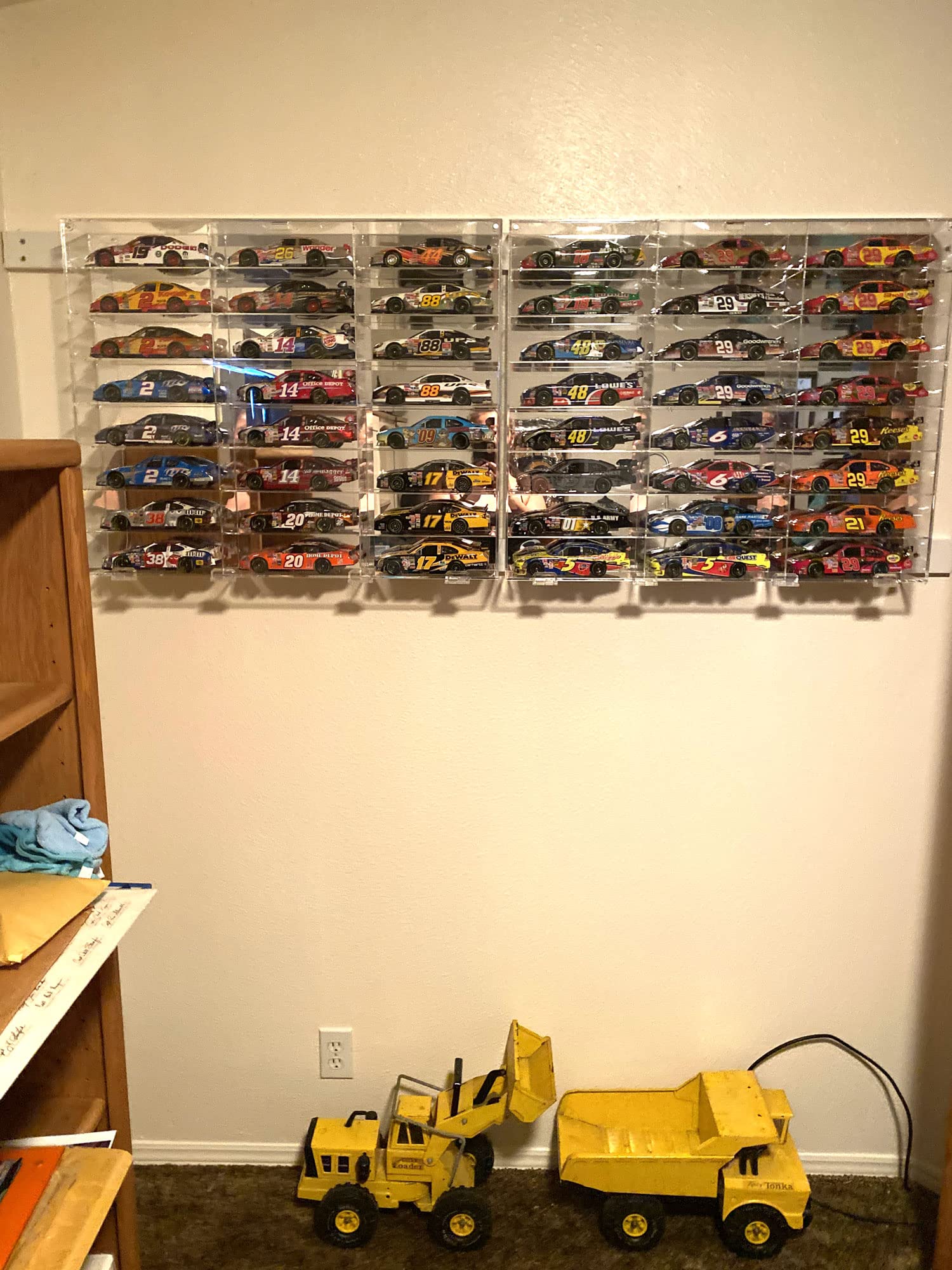Hot Clear Acrylic Display Case for 1:24 scale Diecast Toy Model Race Cars Wheels Storage Shelves Showcase, 24 Compartments, Wall Mounted
